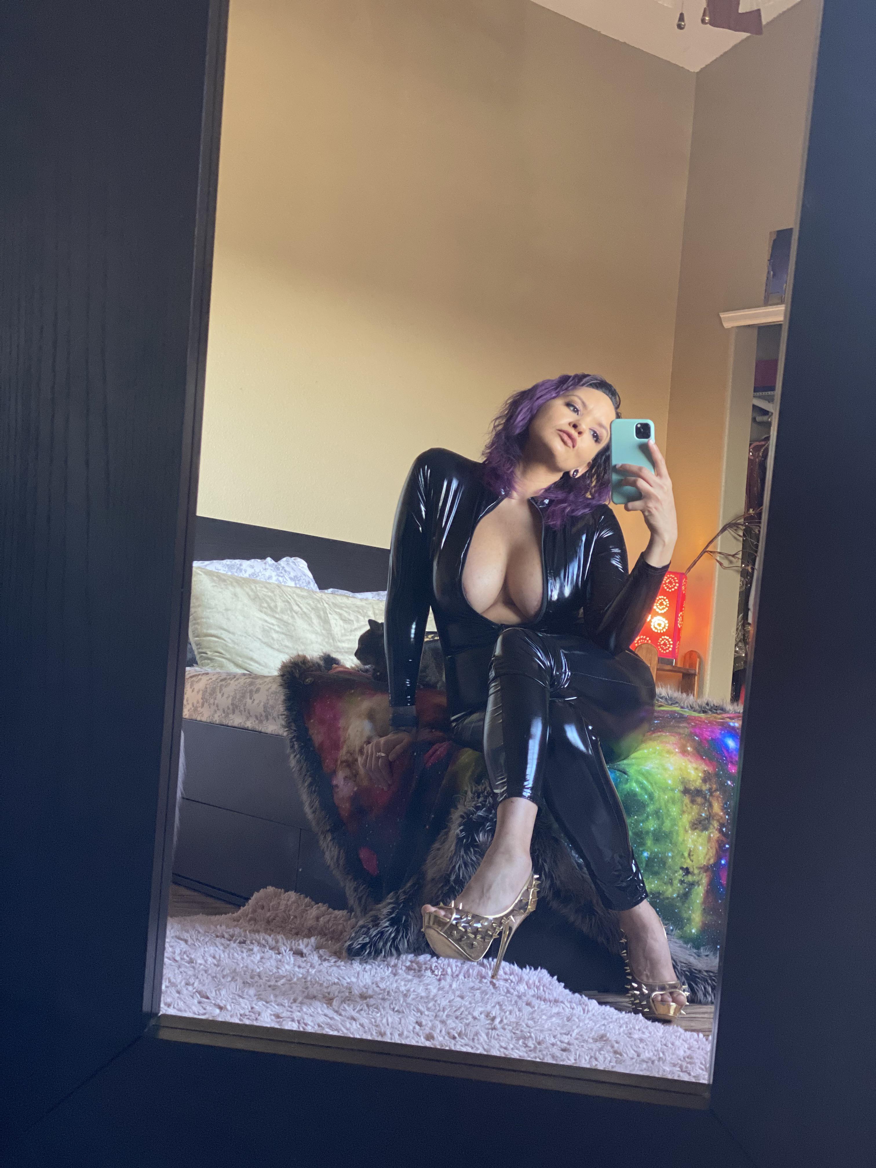 Discover more like Dominatrix: I just want to walk all over you! and Related Content | Scrolller