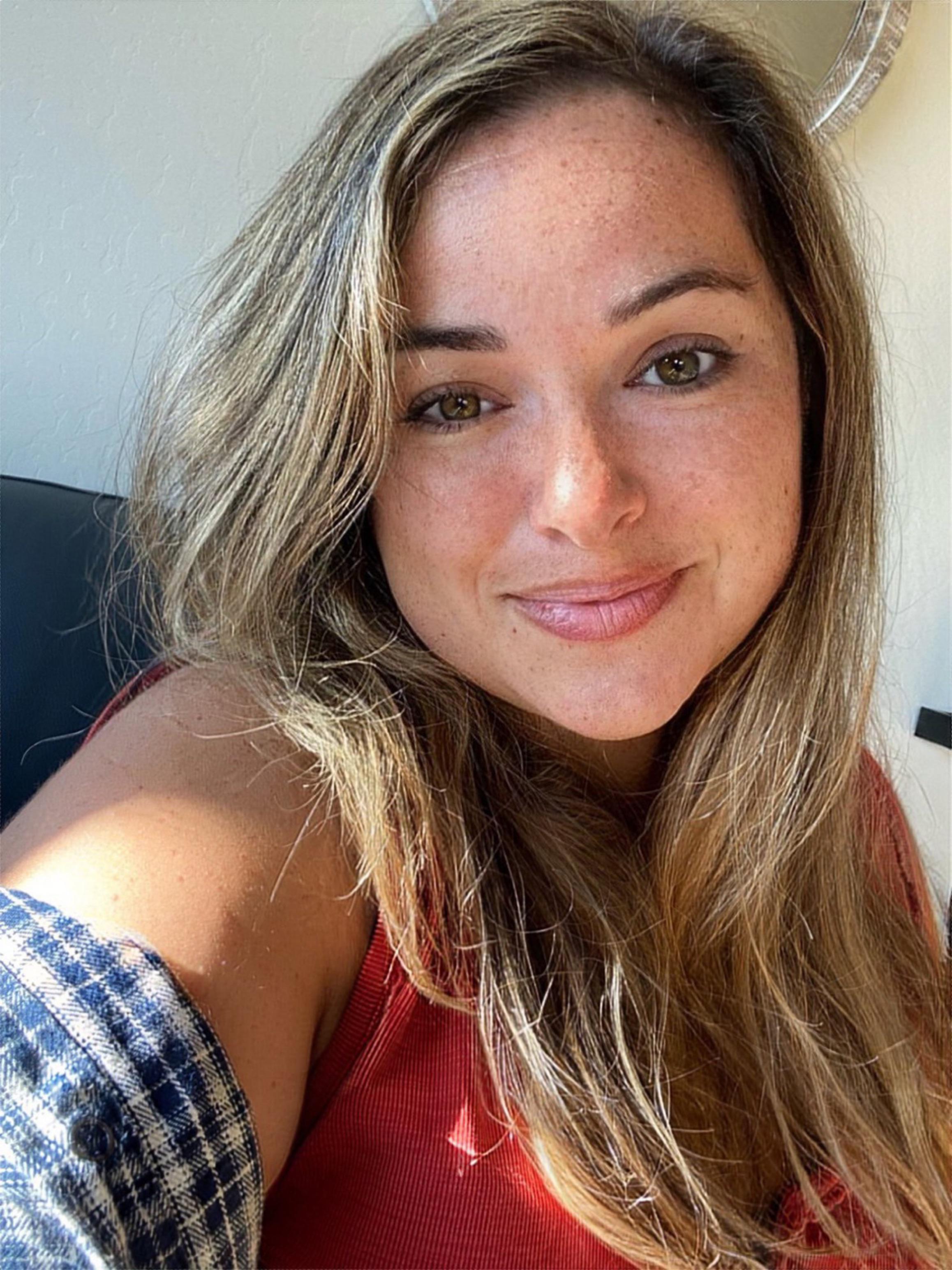 I’ll hang the pictures, you hang the stars…… | Scrolller