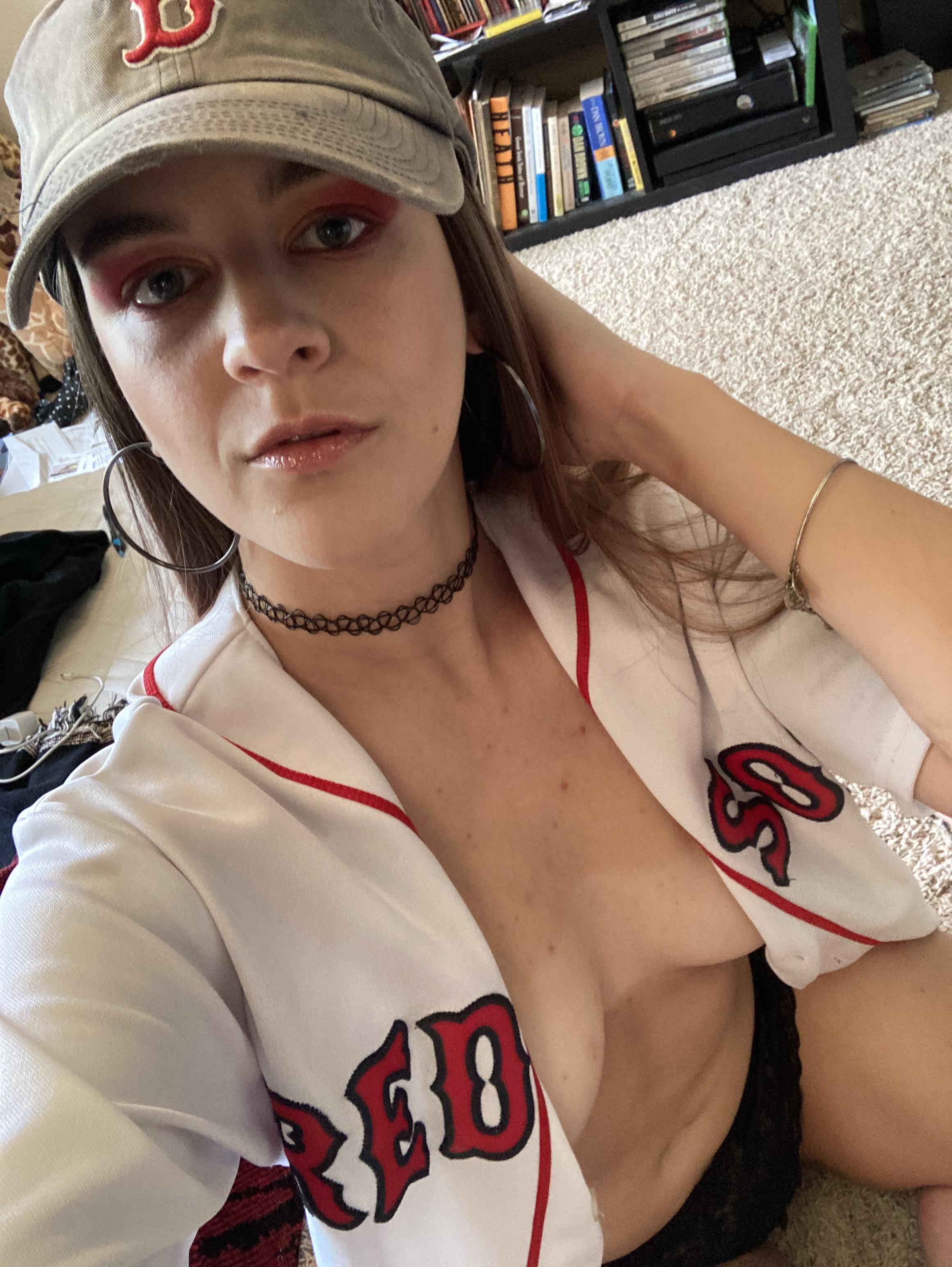 I love baseball season 😍 | Scrolller