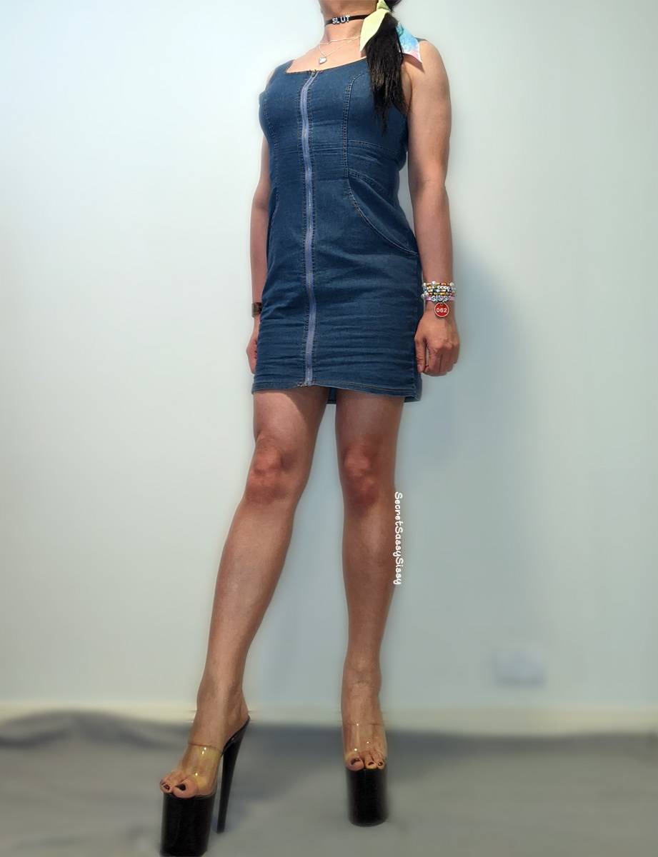 Ready For My Date With Daddy Scrolller