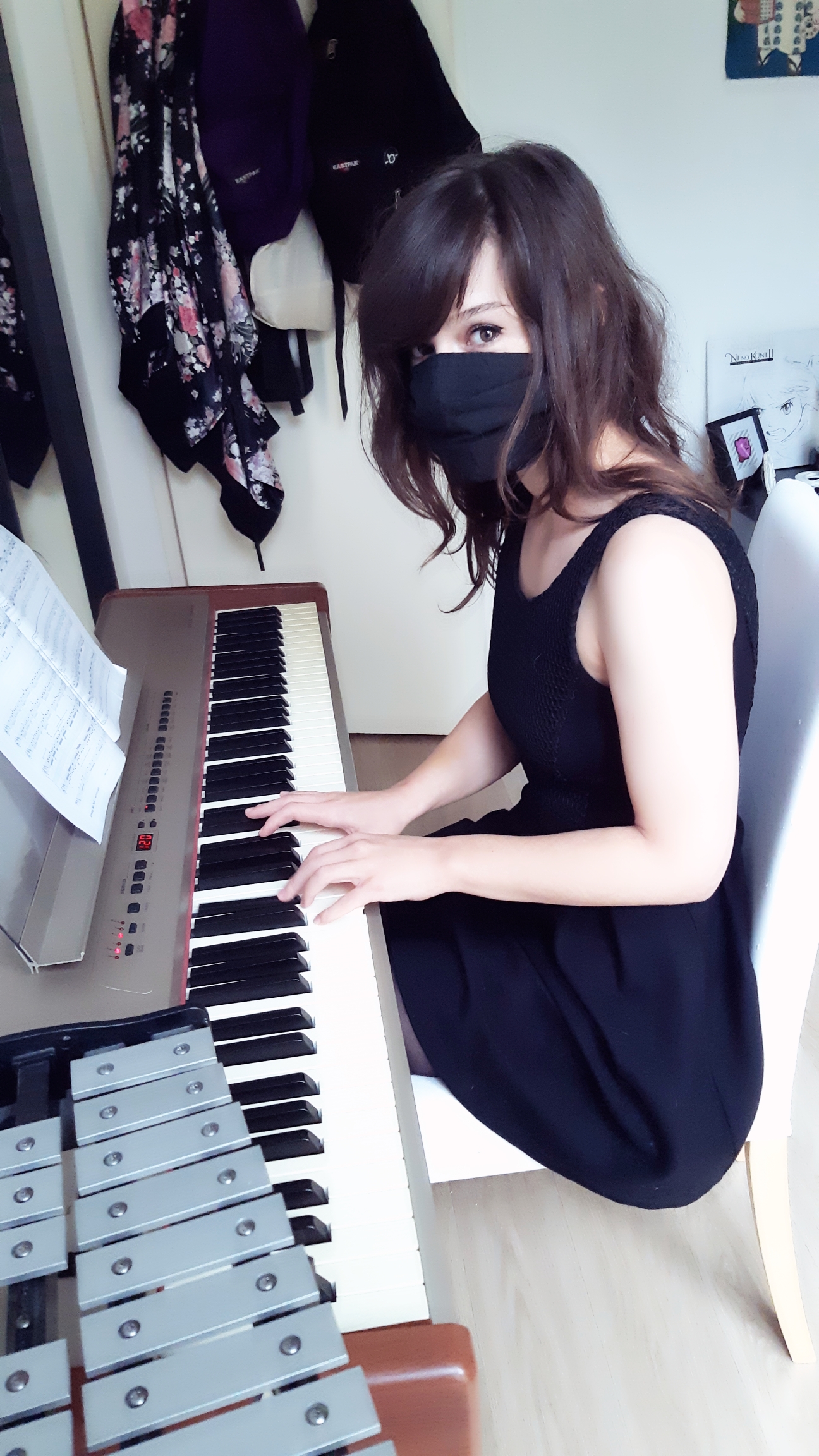 I love playing piano so much :3 | Scrolller