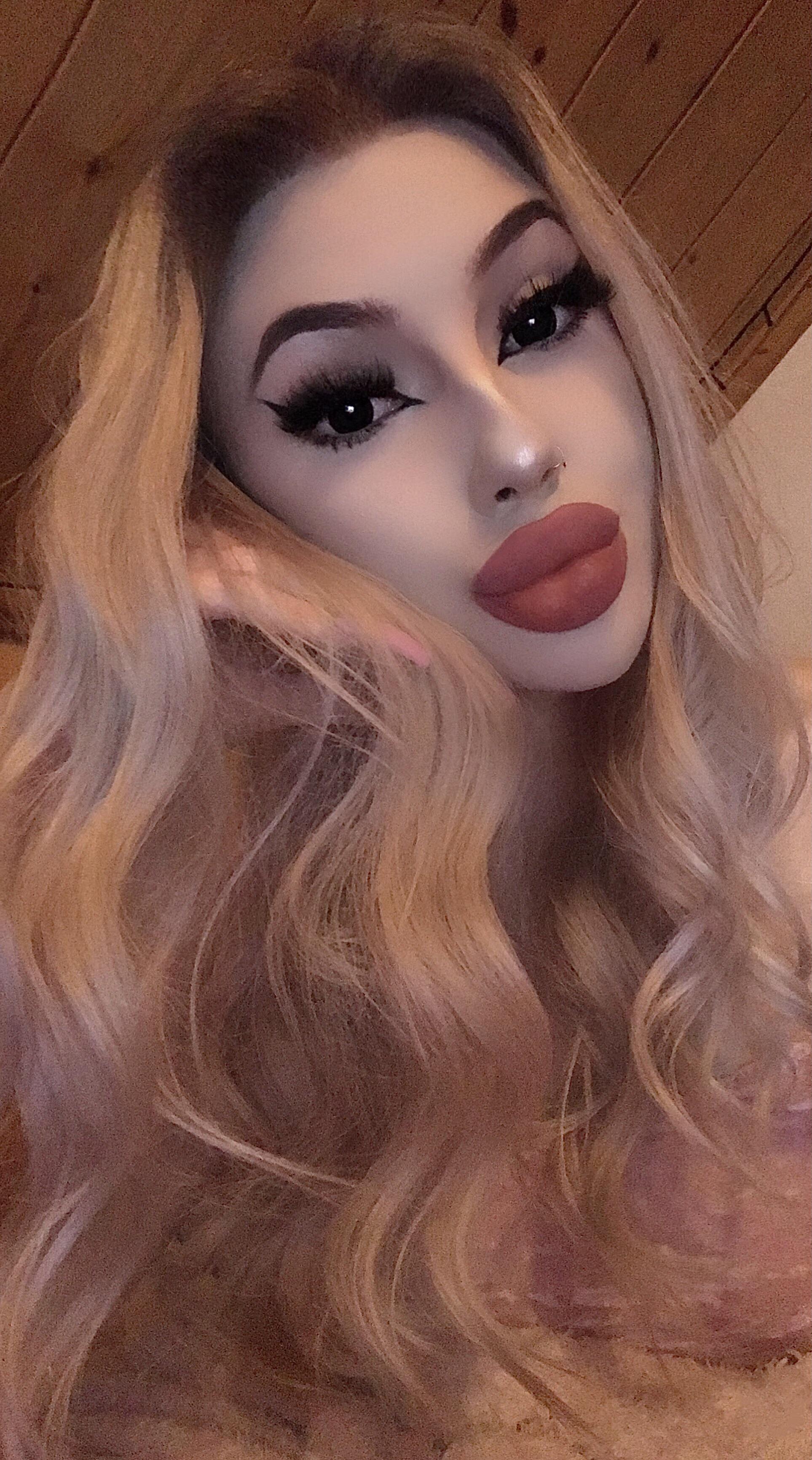 i’m a real plastic barbie doll👸🏼 | Scrolller