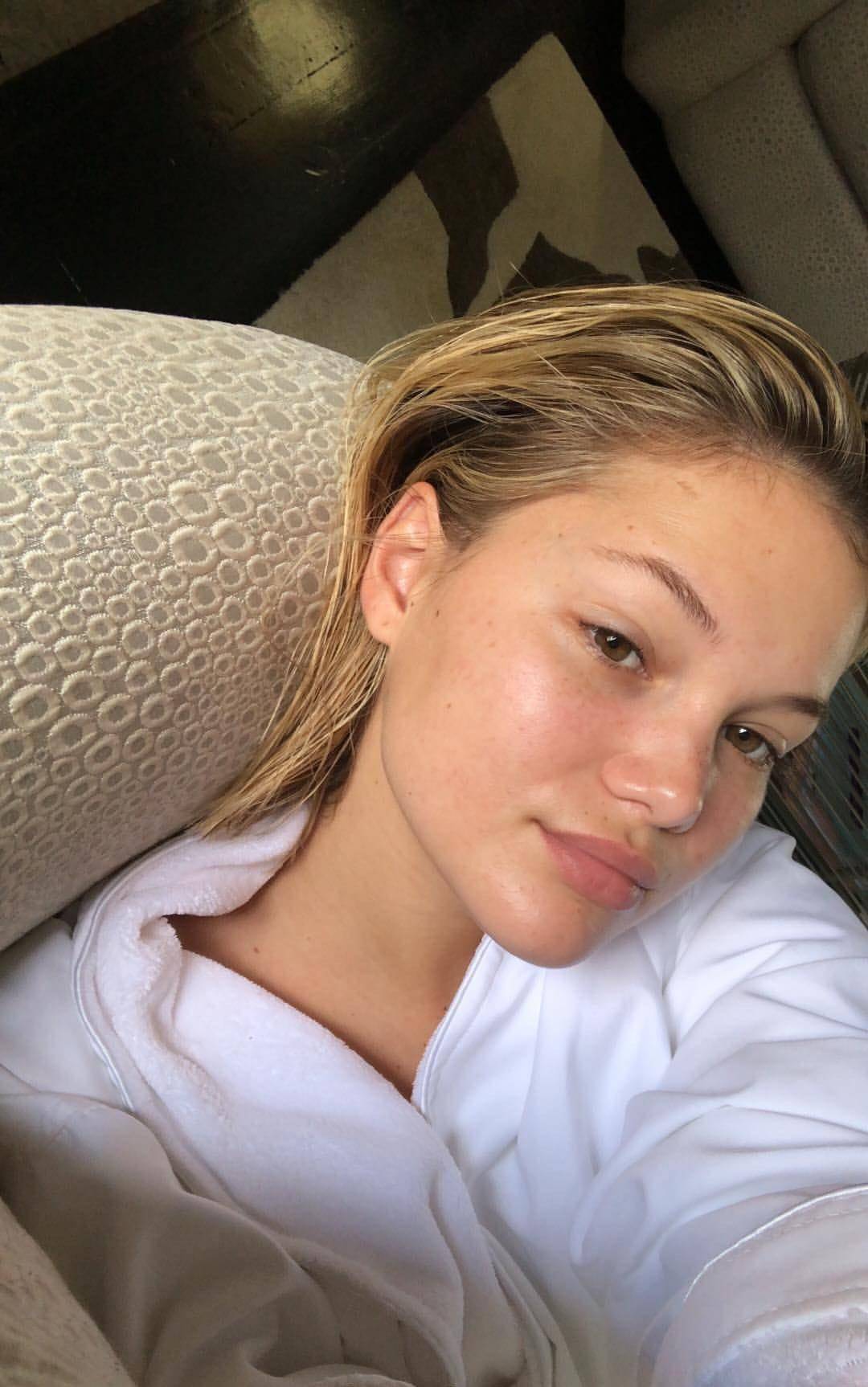 I’m in love with Olivia Holt | Scrolller
