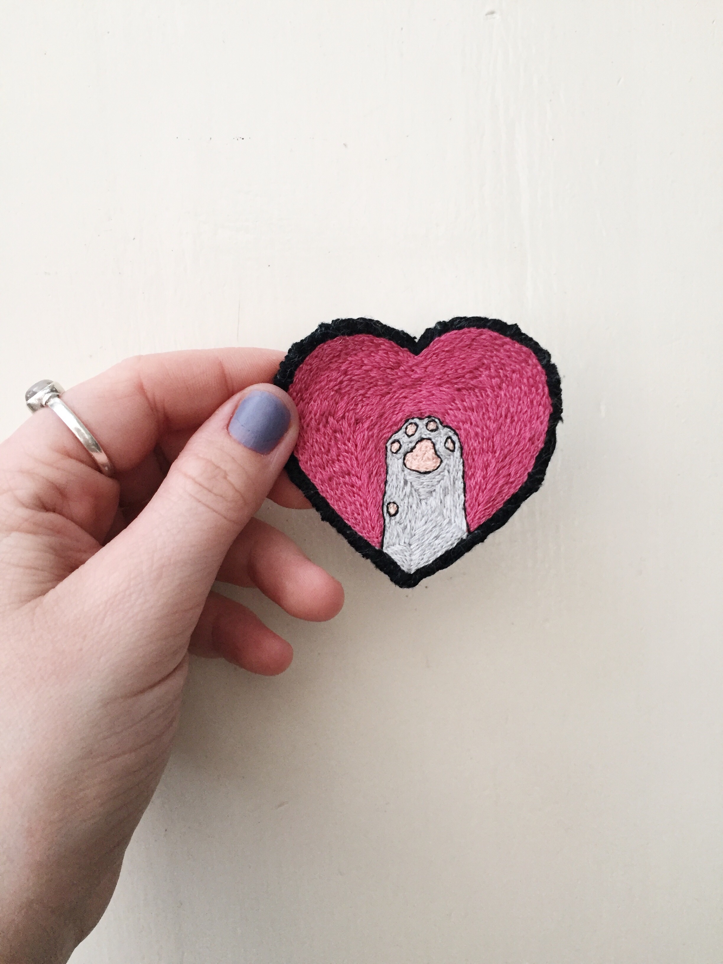 I made a little toe beans patch, thought you guys would appreciate it! | Scrolller
