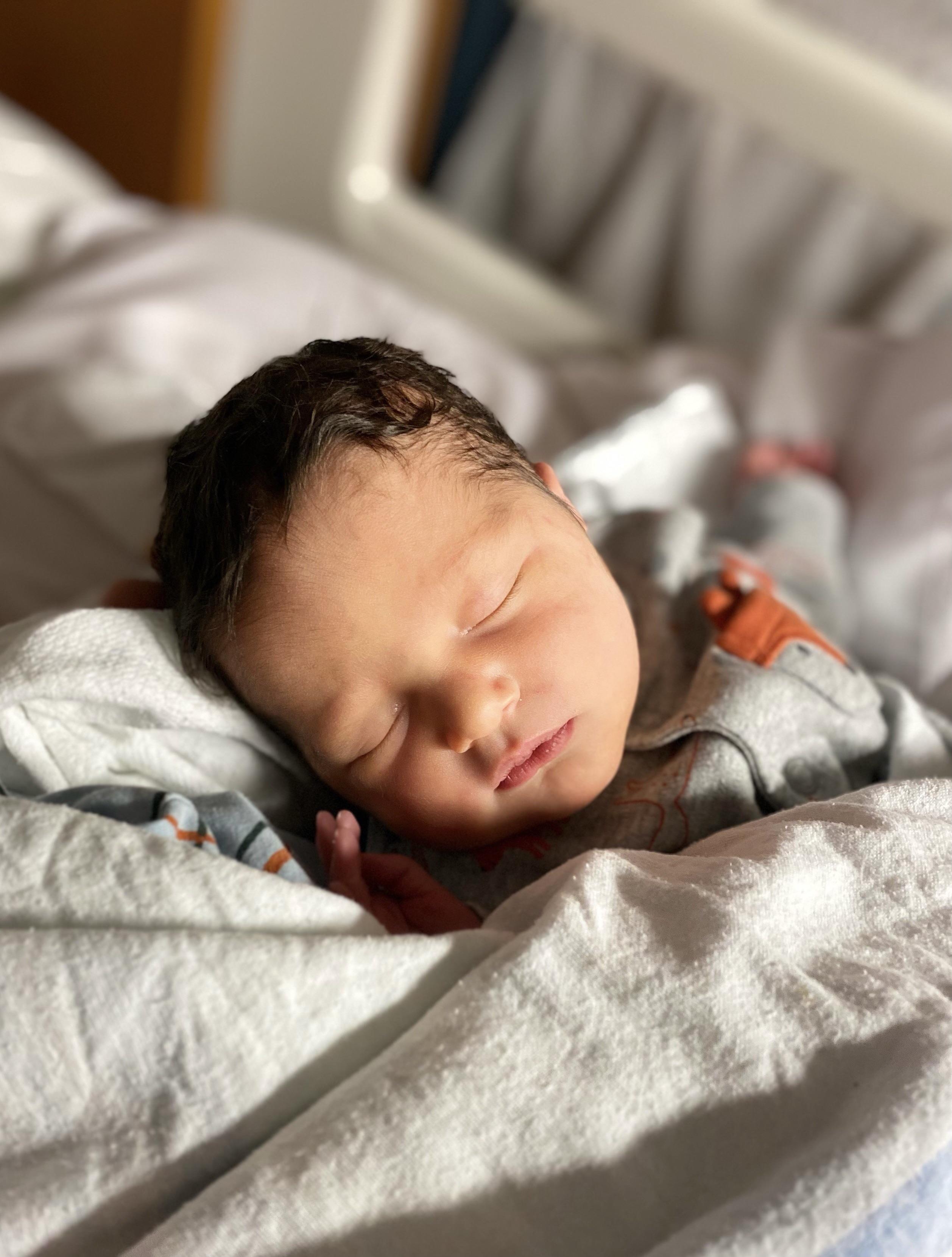 I Made This Tiny Human 🥰 Scrolller 1709