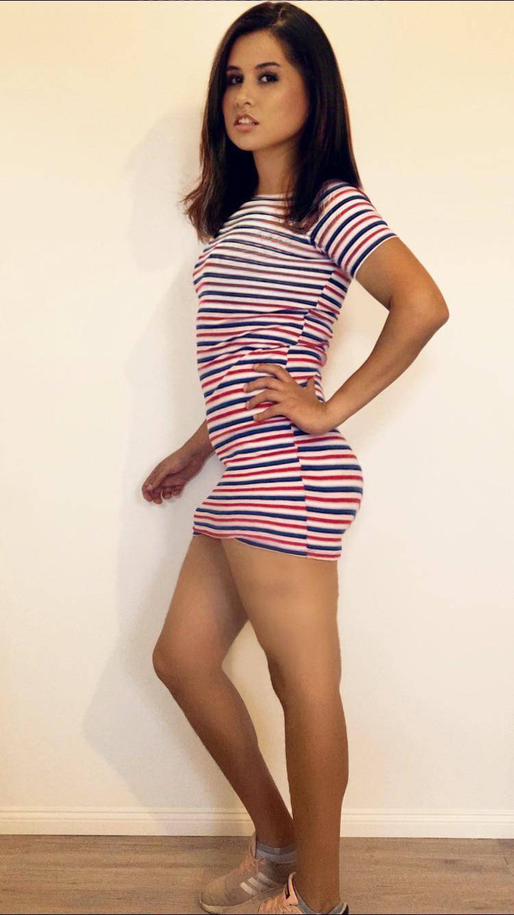 I think the dress is too short und tight | Scrolller