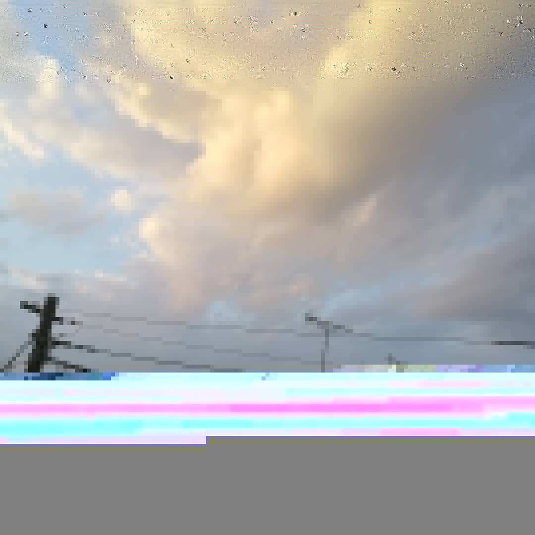 I took a picture of the sky. | Scrolller