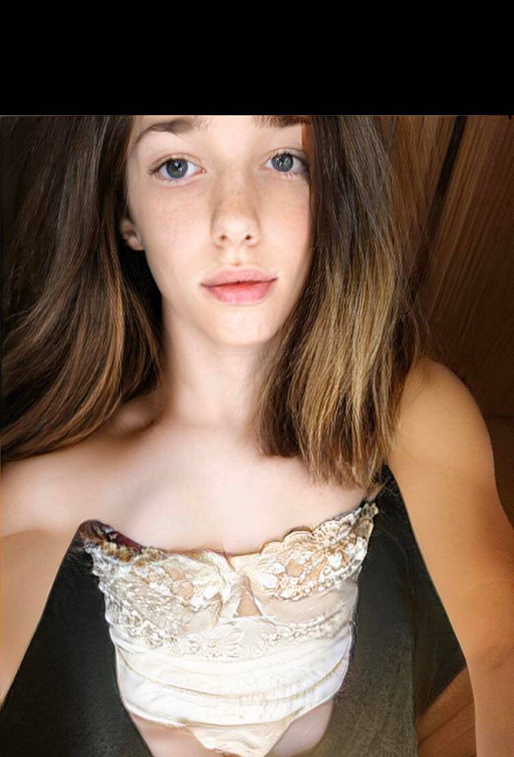 I’ve been practicing makeup. Message me if you would give me a facial | Scrolller