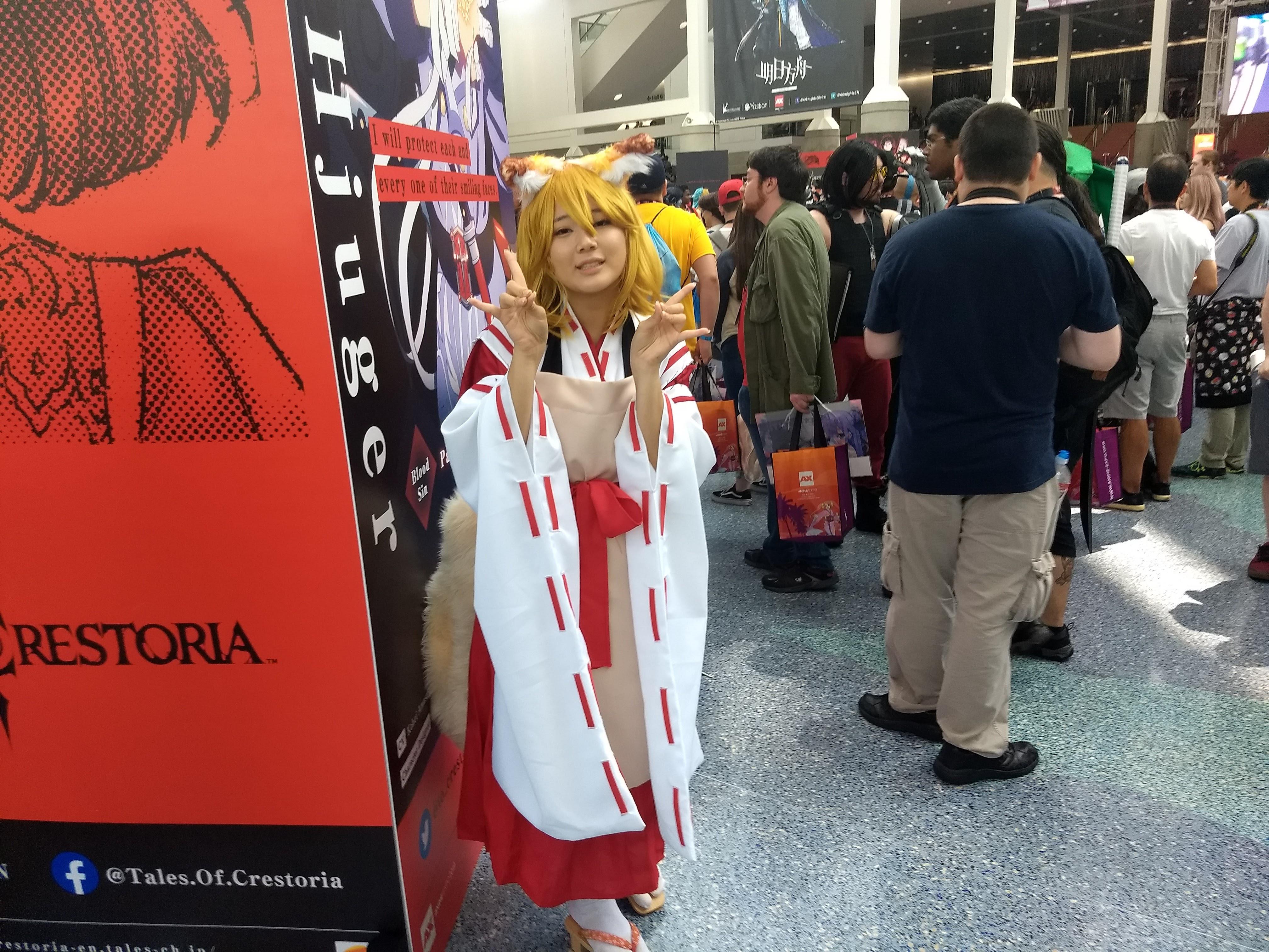 I wanna know who was this Senko cosplayer. | Scrolller