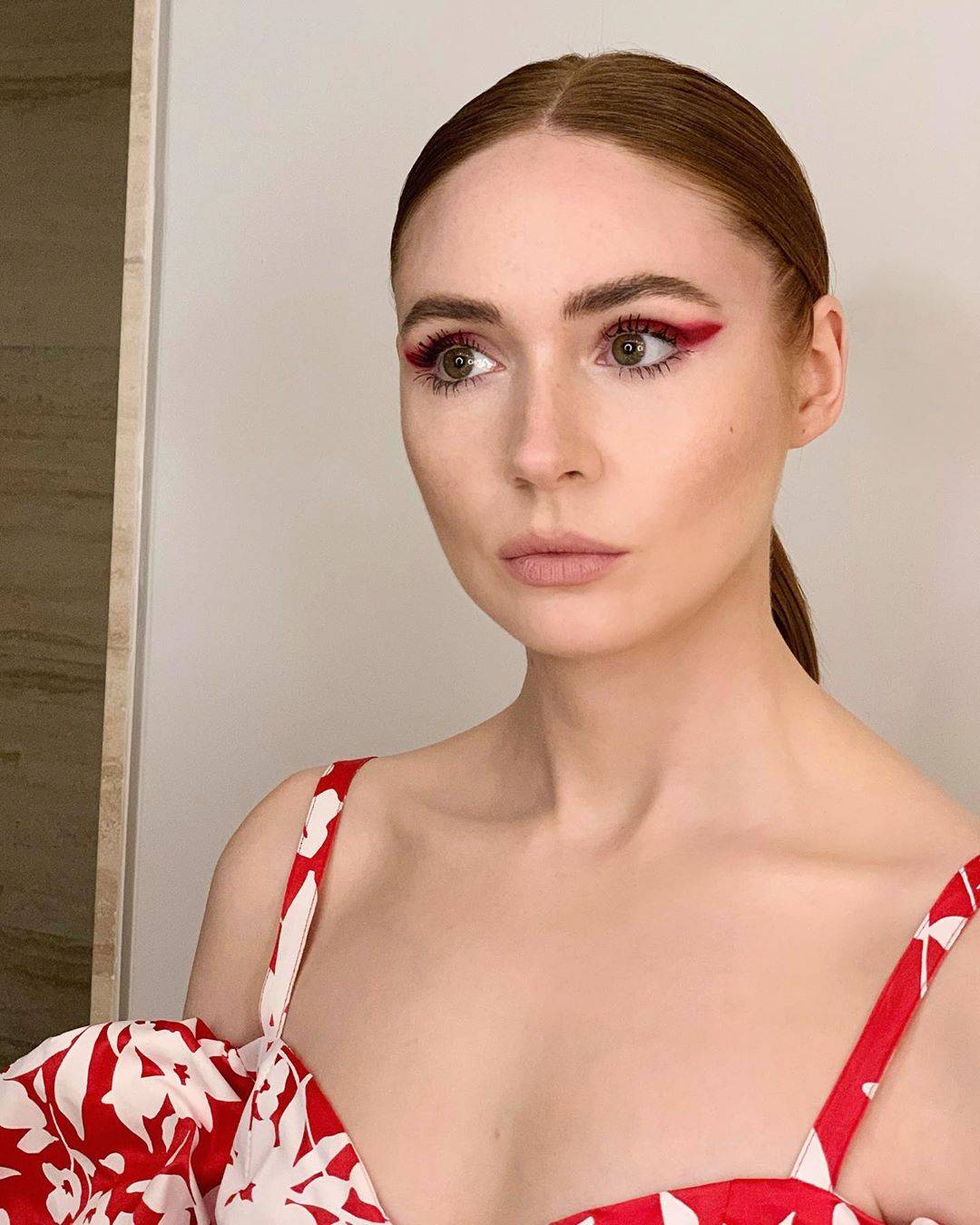 I want to see Karen Gillan's makeup run as I go balls deep in her throat | Scrolller