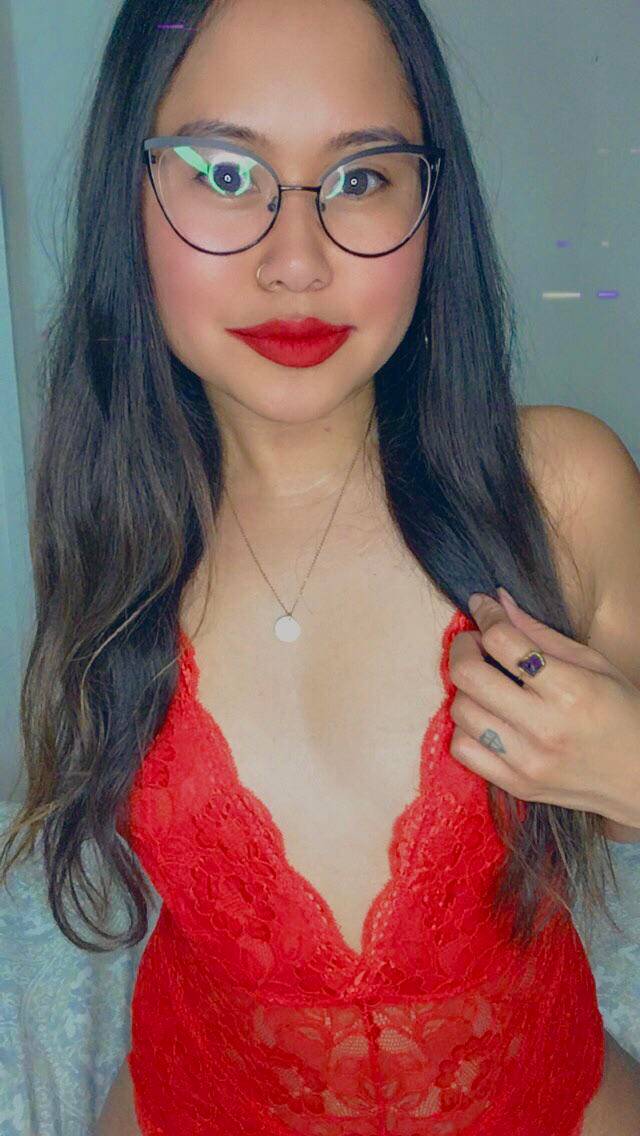 I Want You To Mess My Lipstick Up 💋 Scrolller