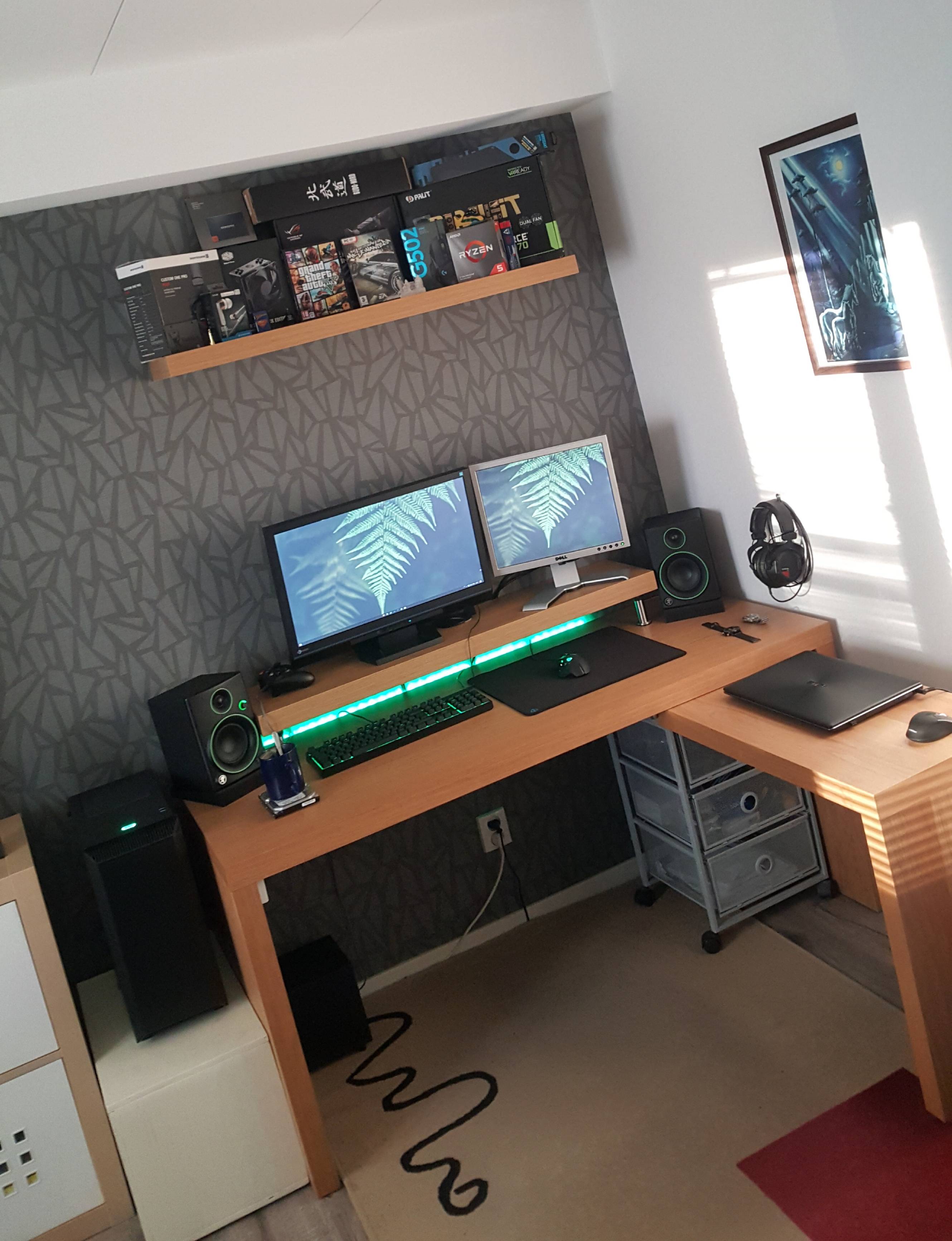 I wanted to come up with a clever title, failed miserably. | Scrolller