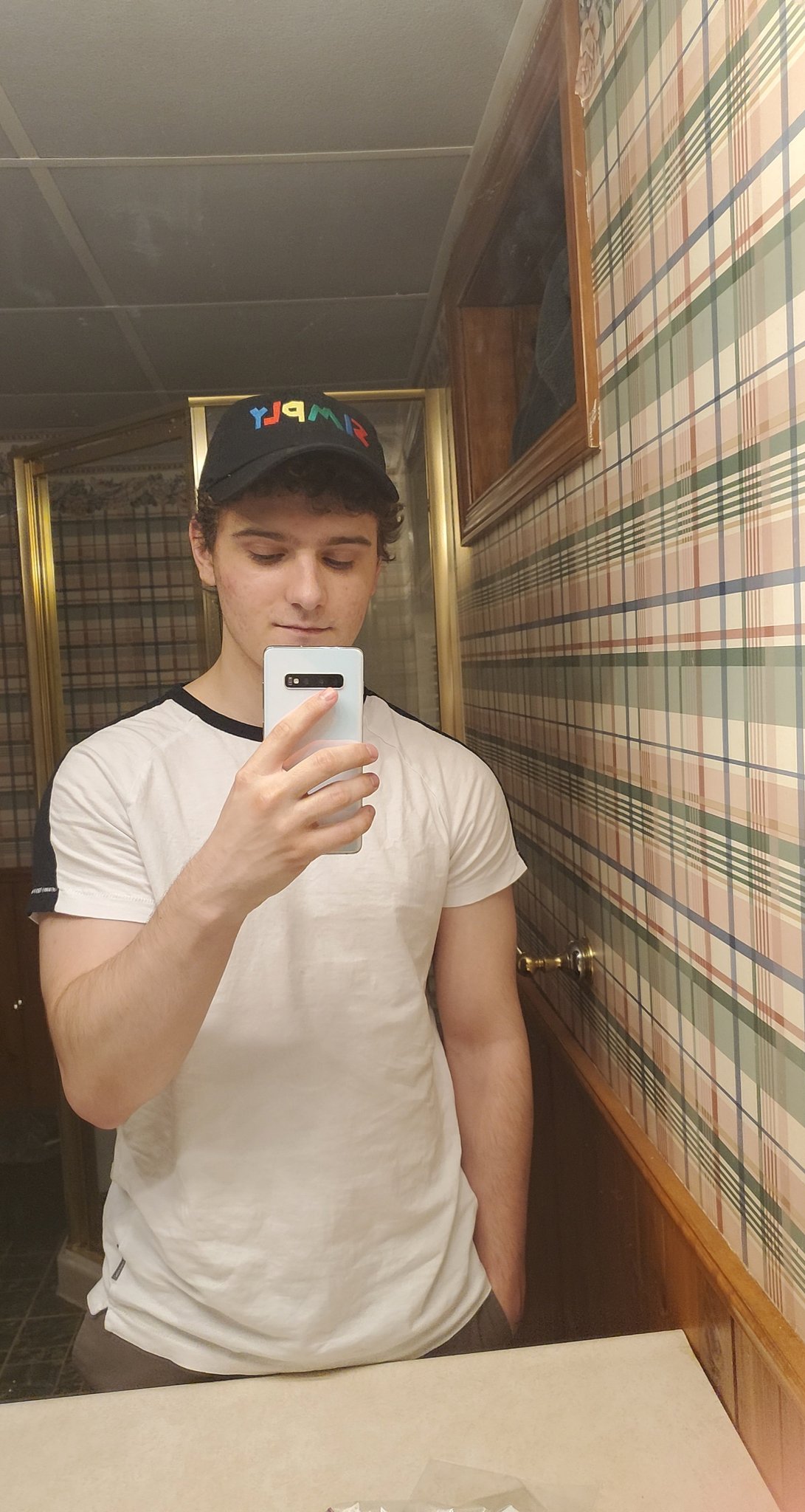 I was the guy who won the simply hat from the marbles subathon, just wanted to post this picture ...