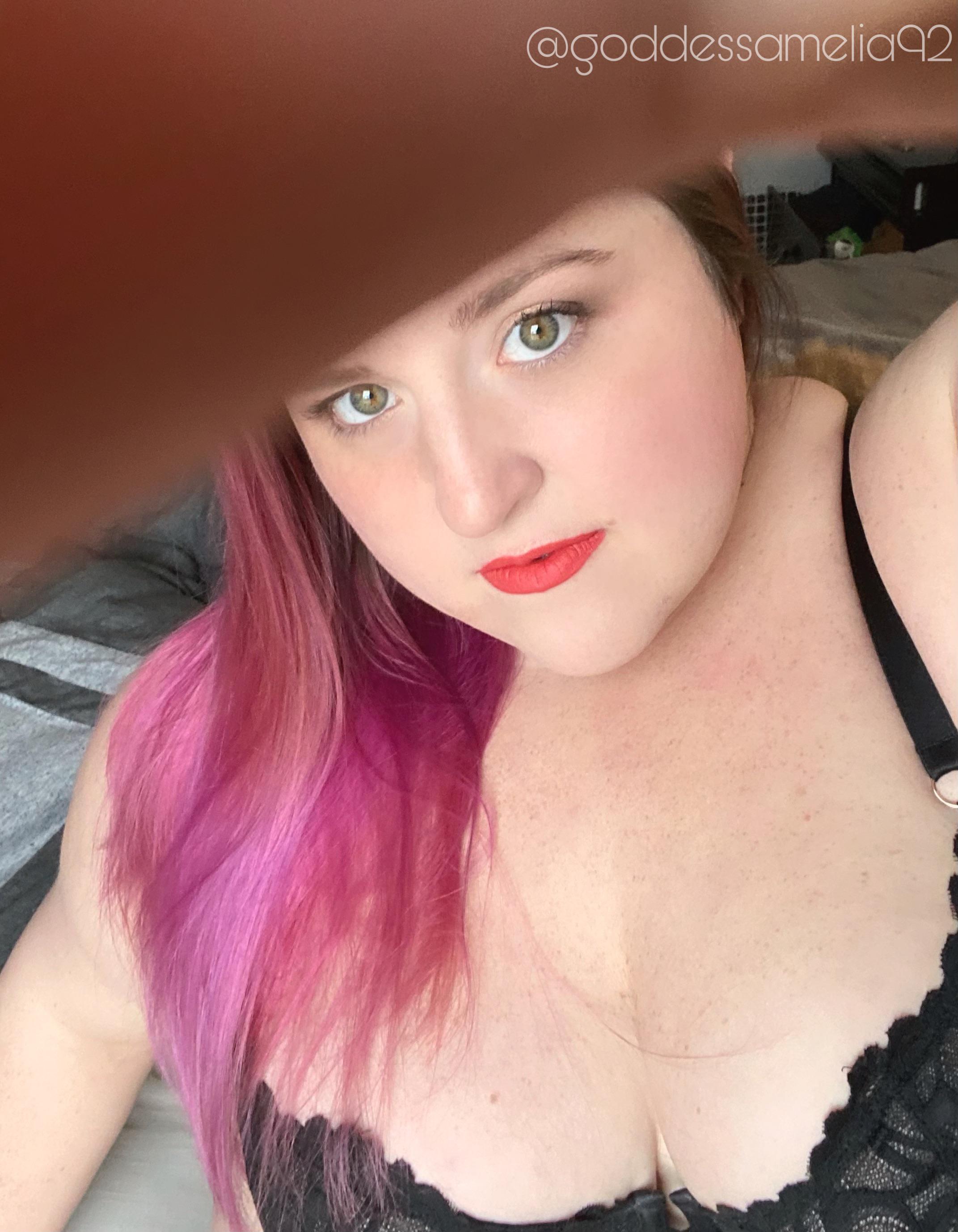 I will mindf*ck you. One look into these green eyes and you’re f*cking finished. 😂 Pathetic ...