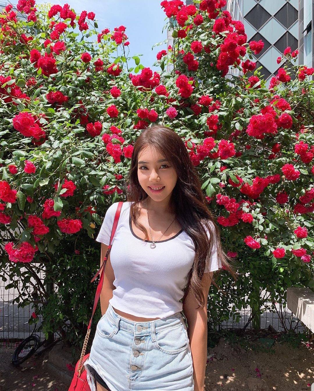 Iamjina_kim | Scrolller