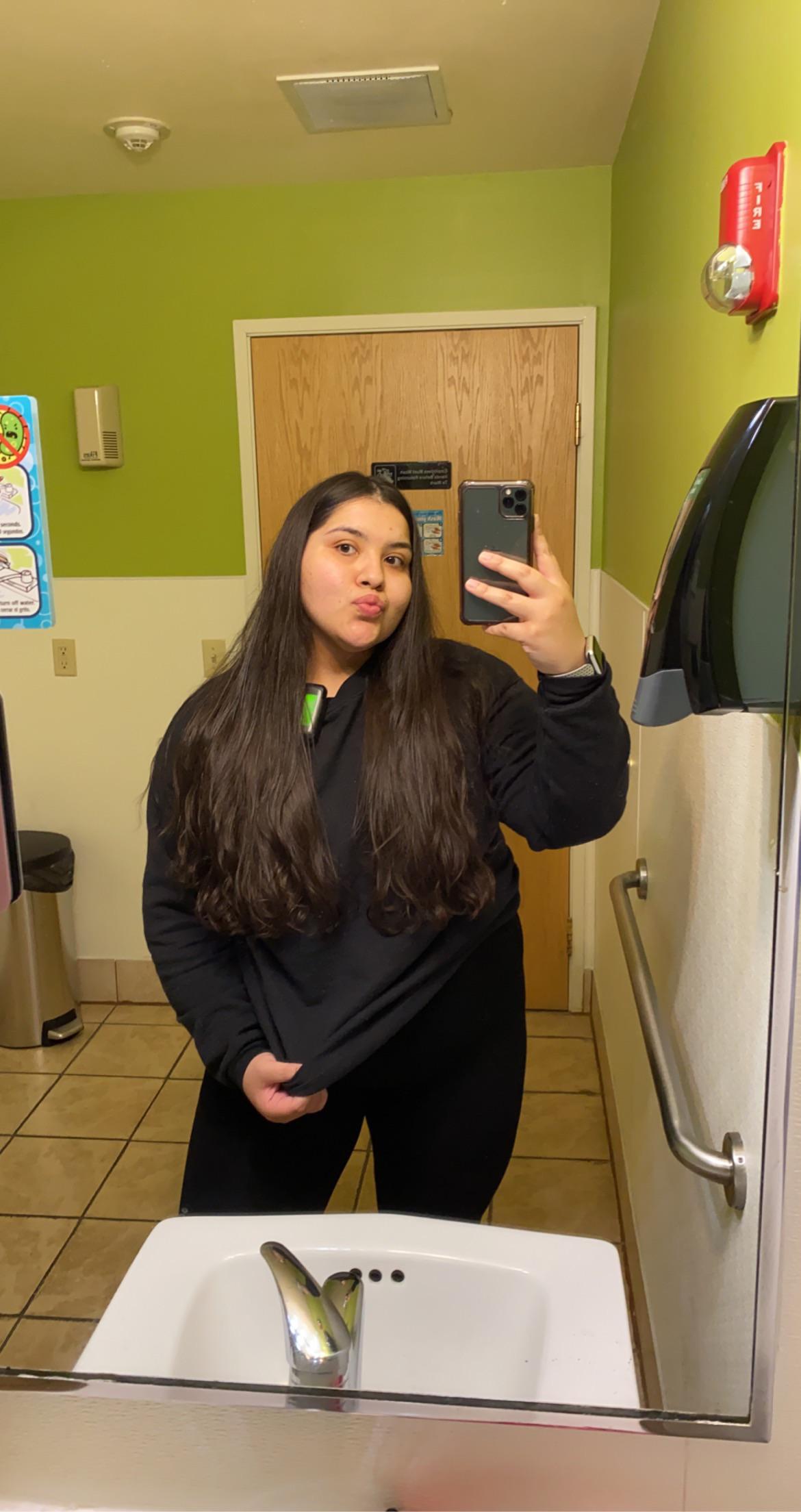 If you show love constantly.. te mando besitos 🤍😘 | Scrolller