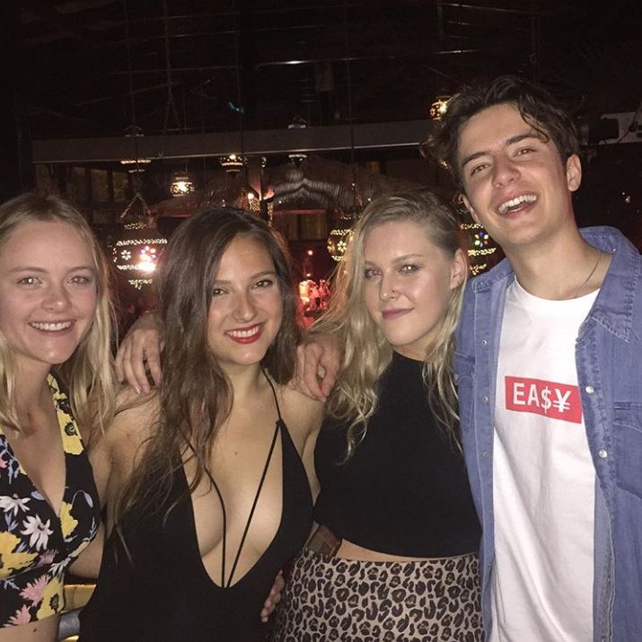 [IG] Showing off | Scrolller