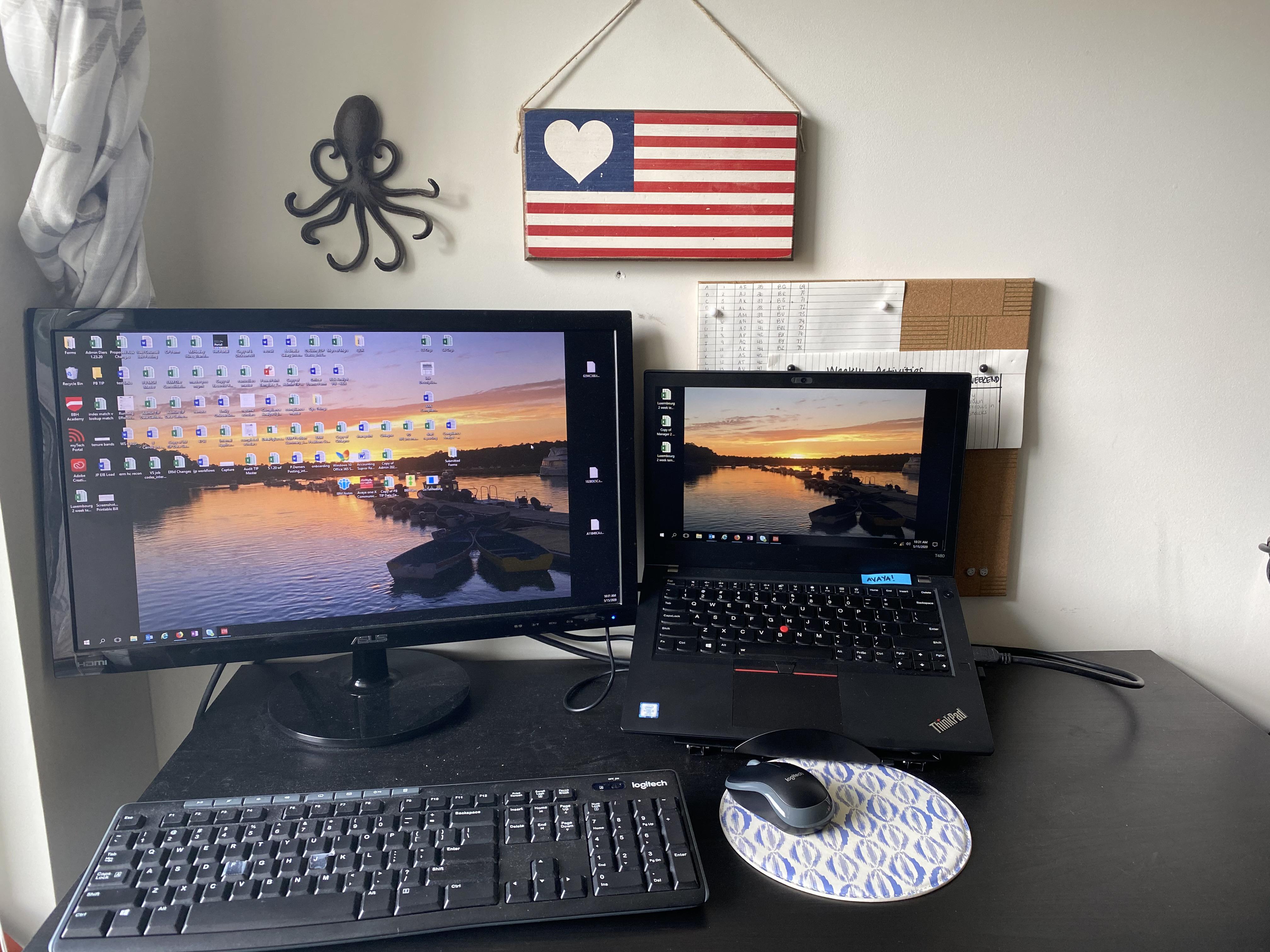 Ignore that unminimal desktop clutter | Scrolller