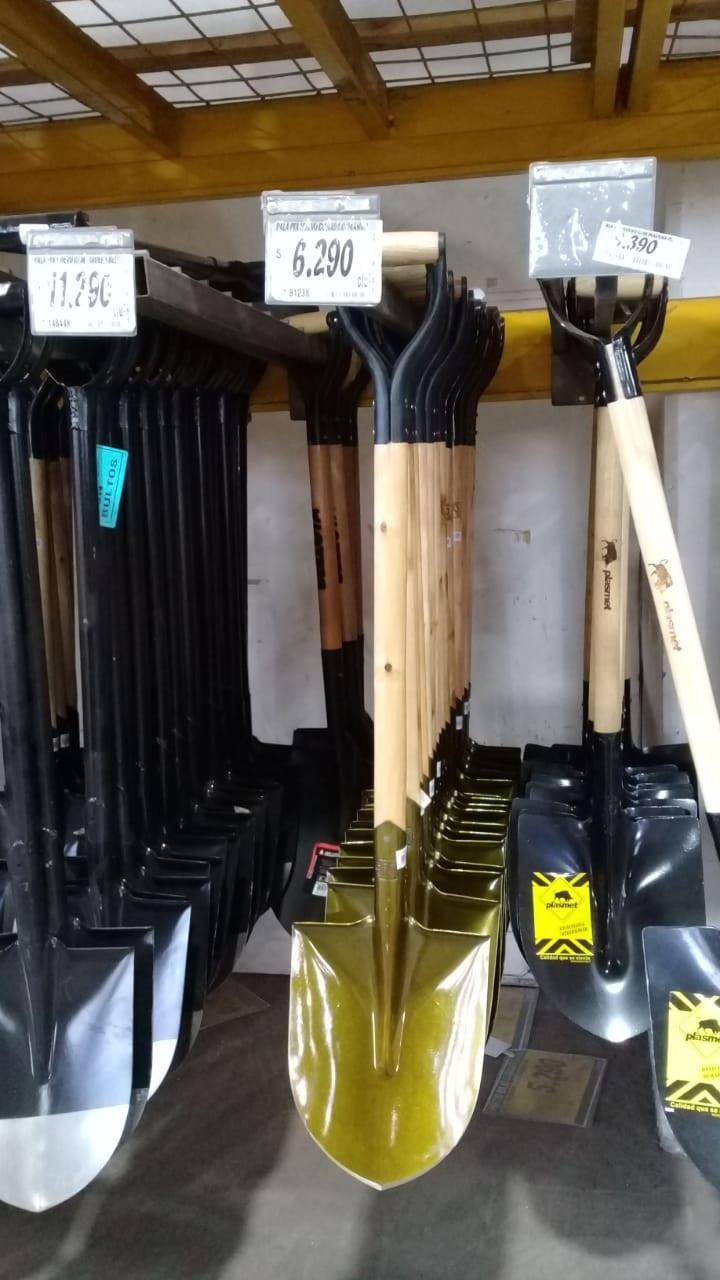 I'm about to dig myself out of the shit | Scrolller