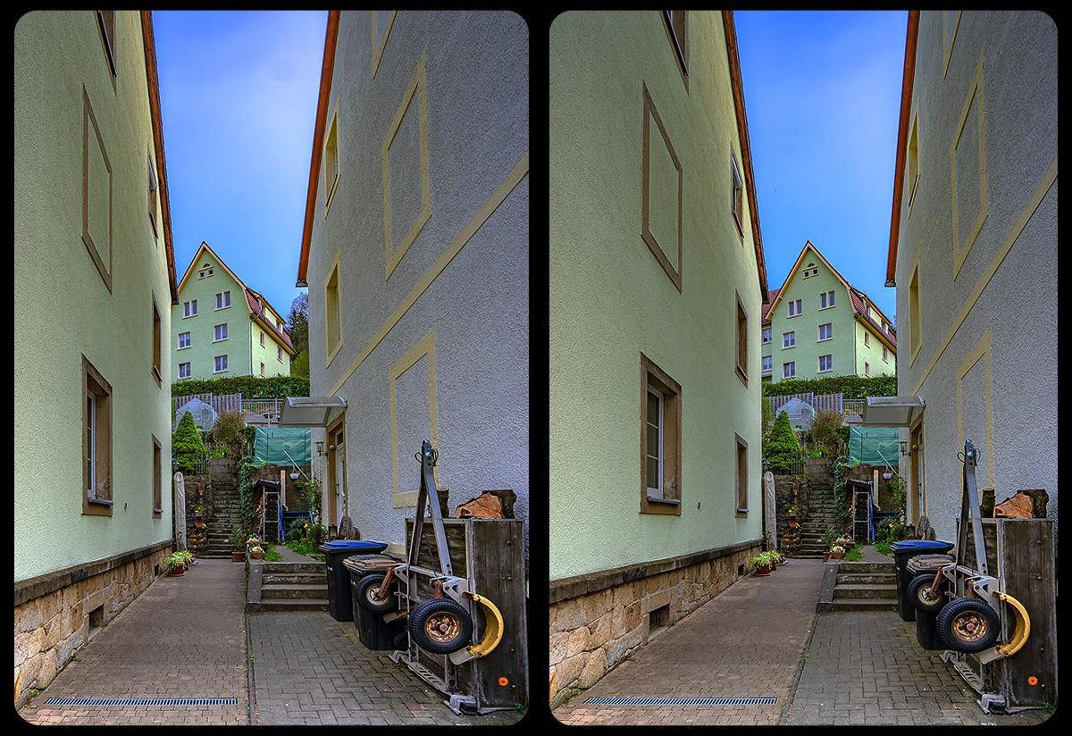 In between | Scrolller