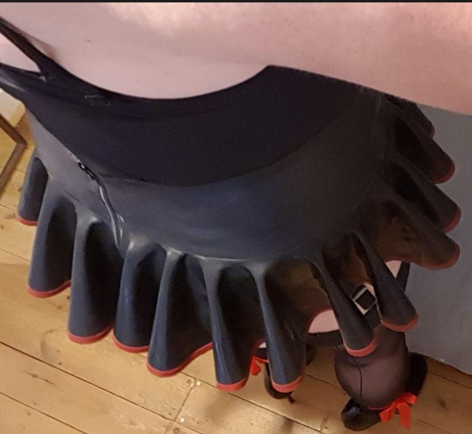 In my short ruffled latex skirt | Scrolller