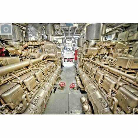 In the basement | Scrolller