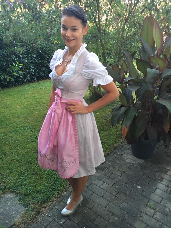 In the garden | Scrolller