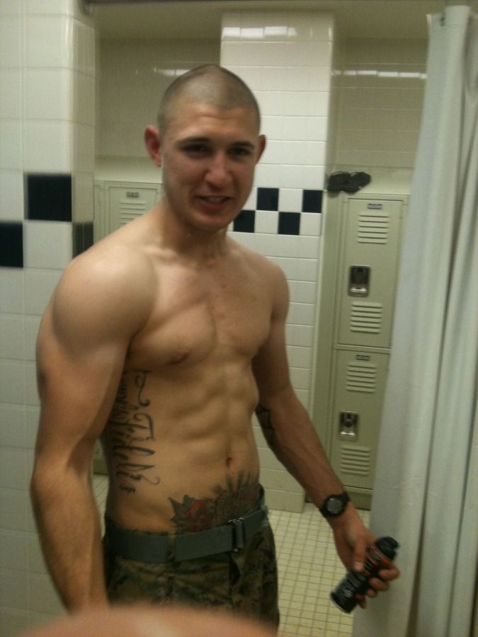 In the locker | Scrolller