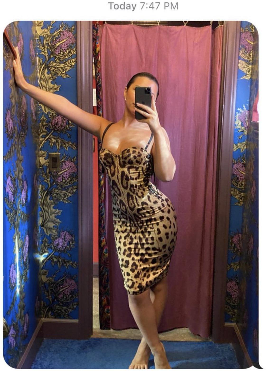 in your DM’s shooting her shot | Scrolller