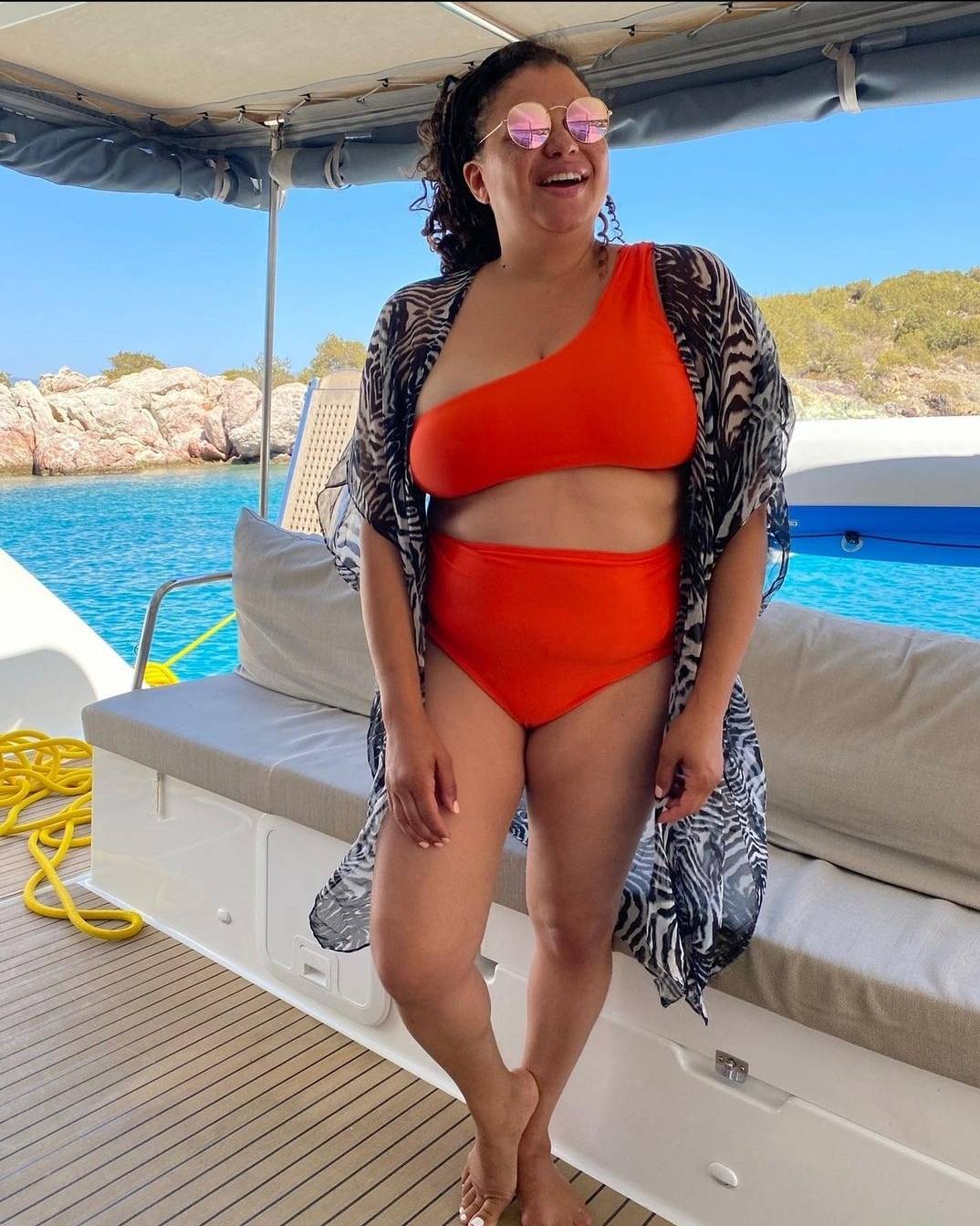 Included in her Greece vacation photos | Scrolller