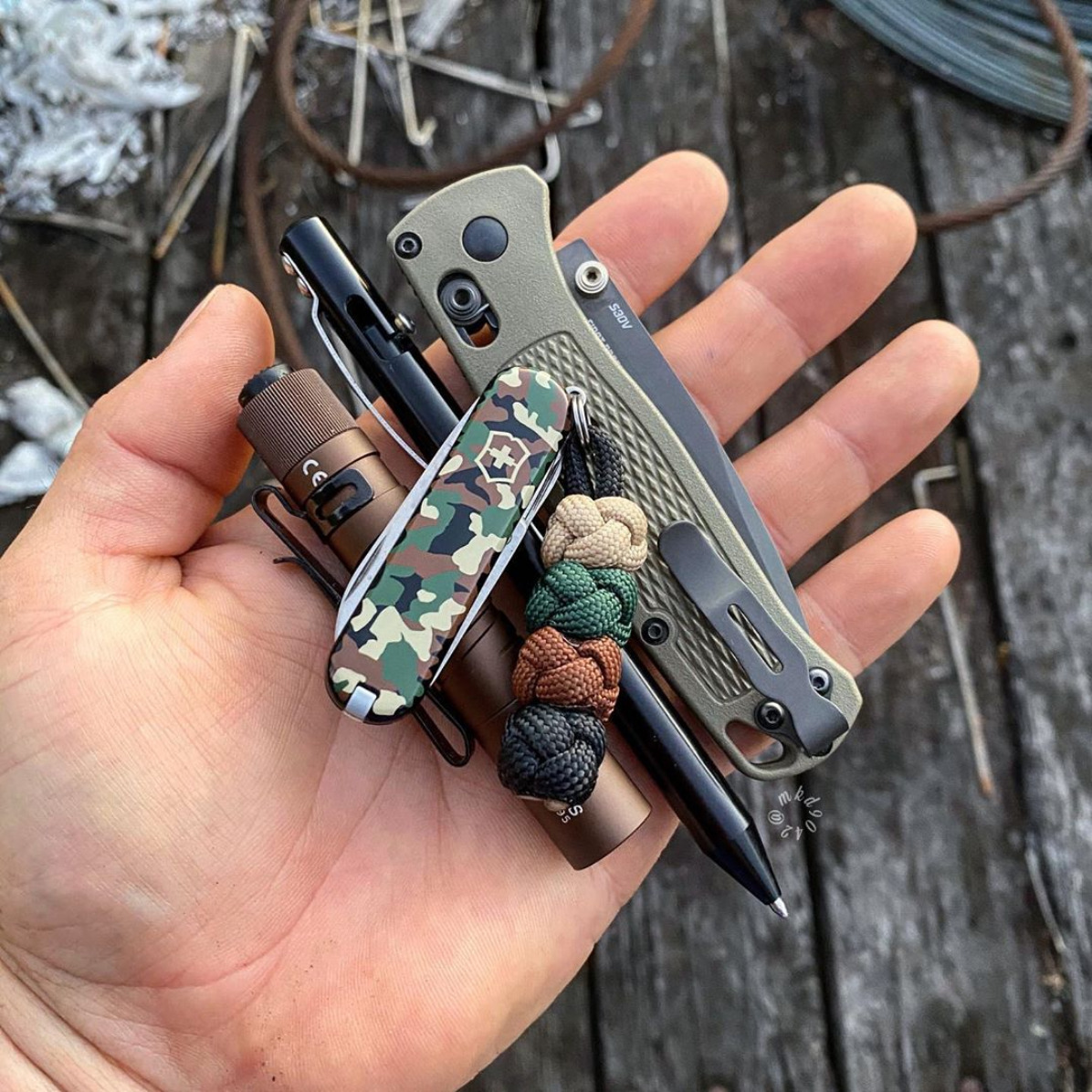 Indispensable Pocket Dump | Scrolller