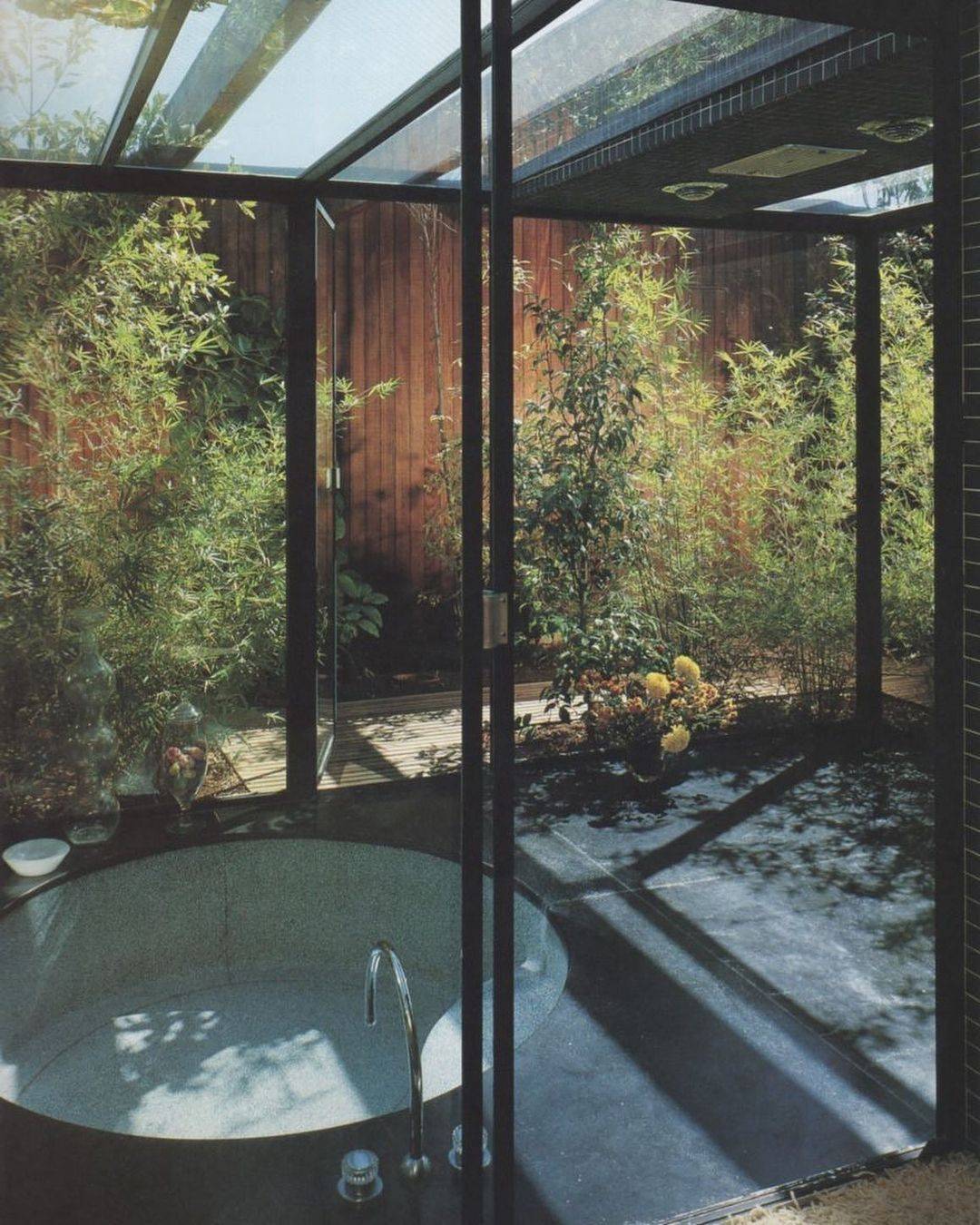 Indoor courtyard and bathtub in the Gleich Residence, Henry Hester, 1958, San Diego, CA ...