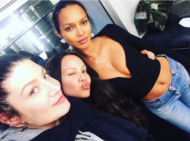 Insane boobage with friends | Scrolller