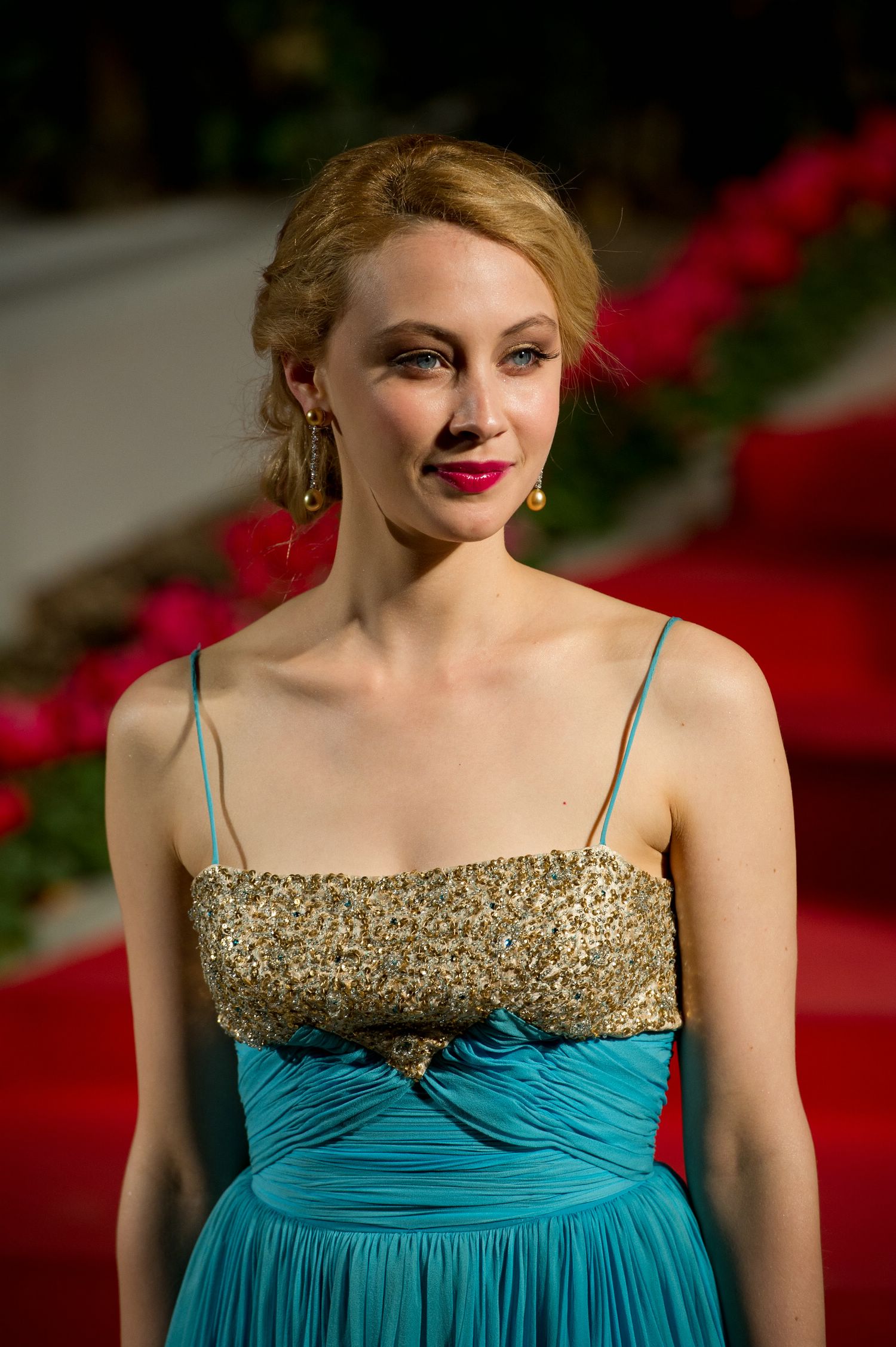 insert title here | Scrolller