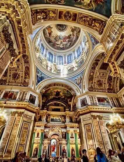 Interior of the Saint Isaac’s Cathedral in St. Petersburg, Russia. | Scrolller