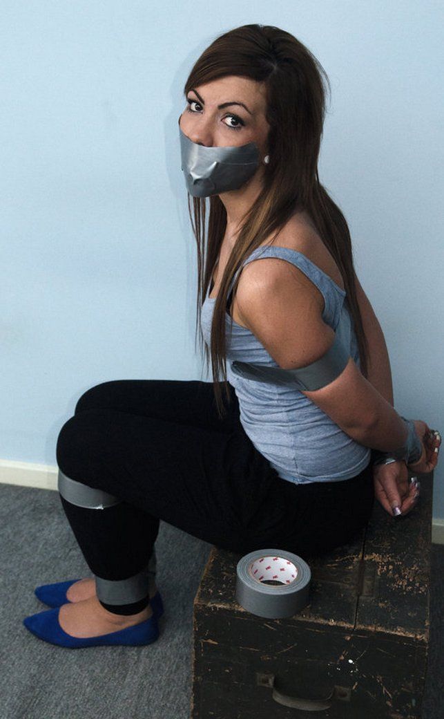 Introducing her to bondage | Scrolller