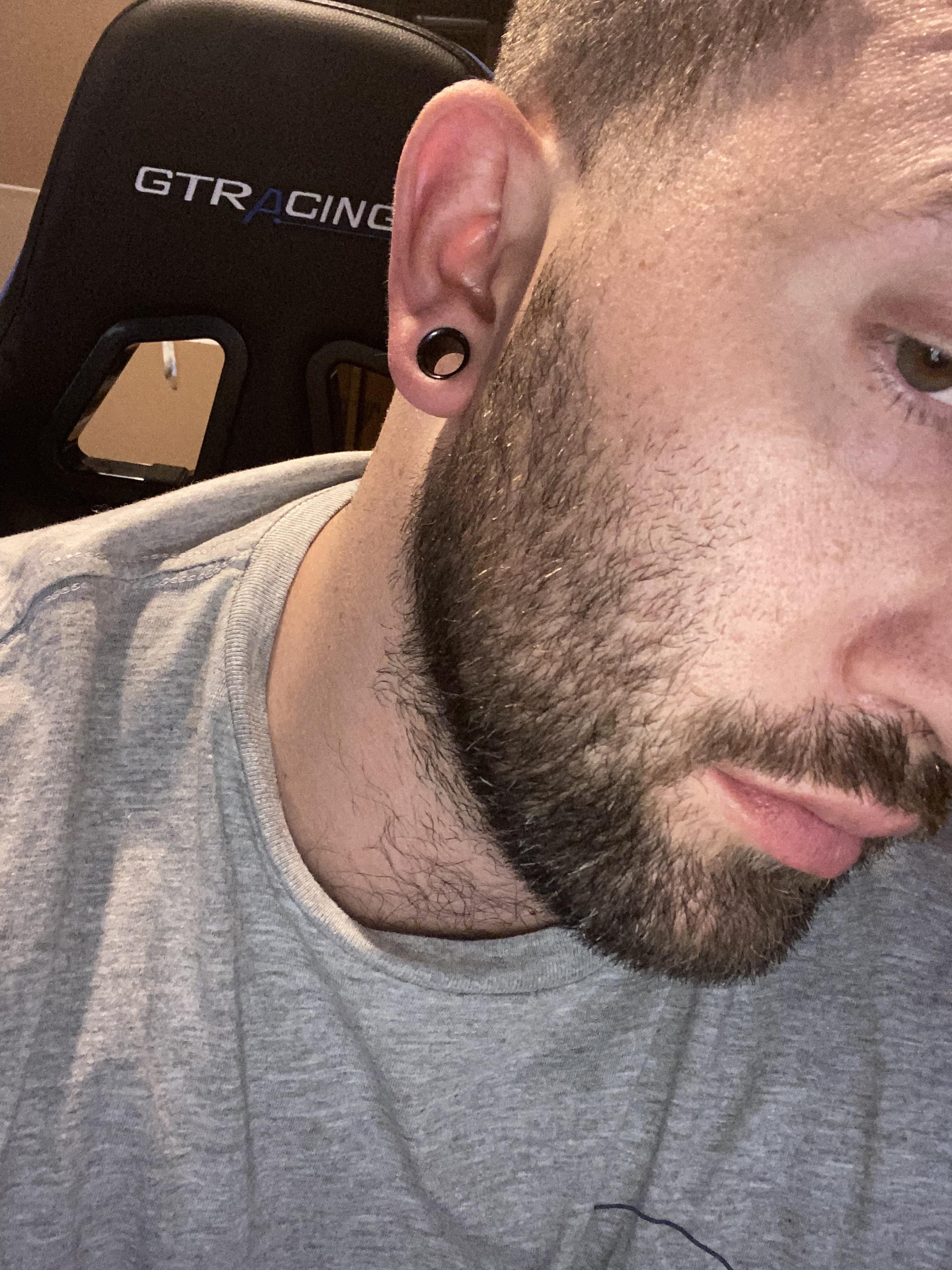 Is it infected | Scrolller