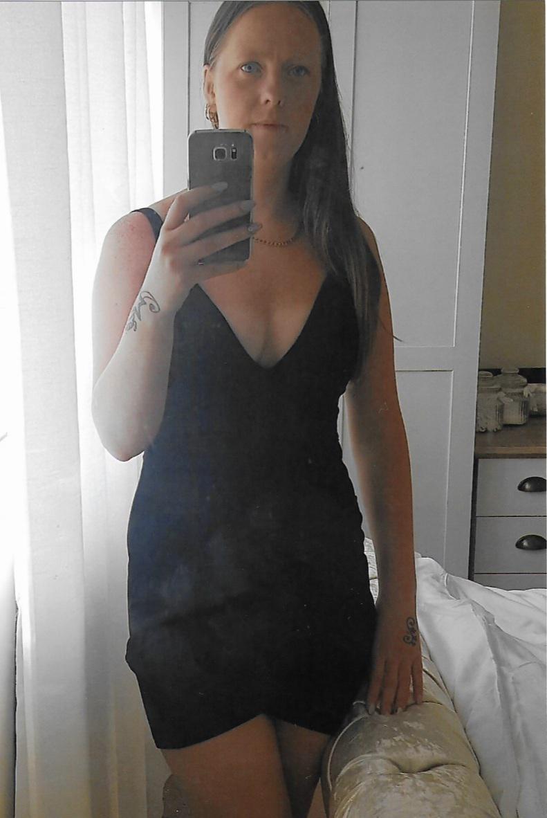 Is my Gf top to low? | Scrolller