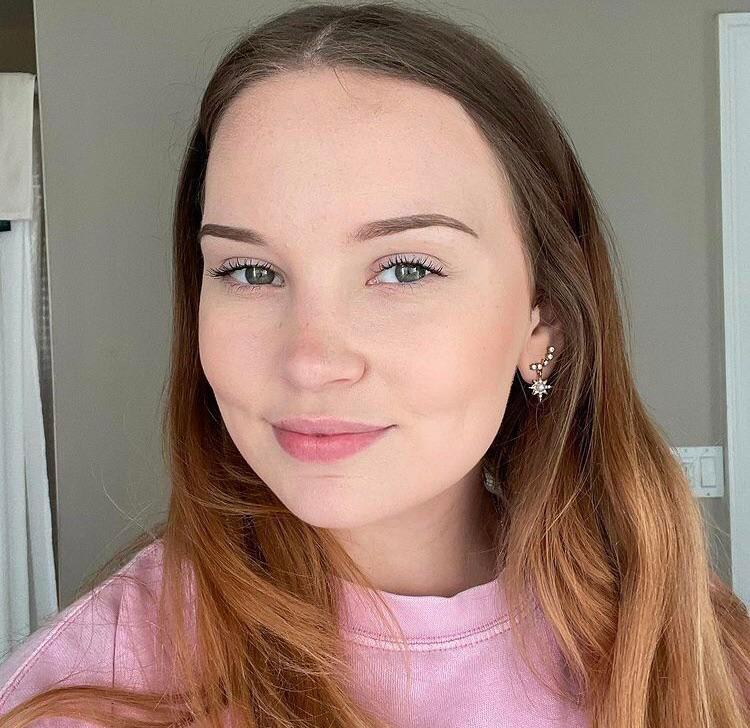 Is someone in the mood for the beautiful ASMR Darling? | Scrolller