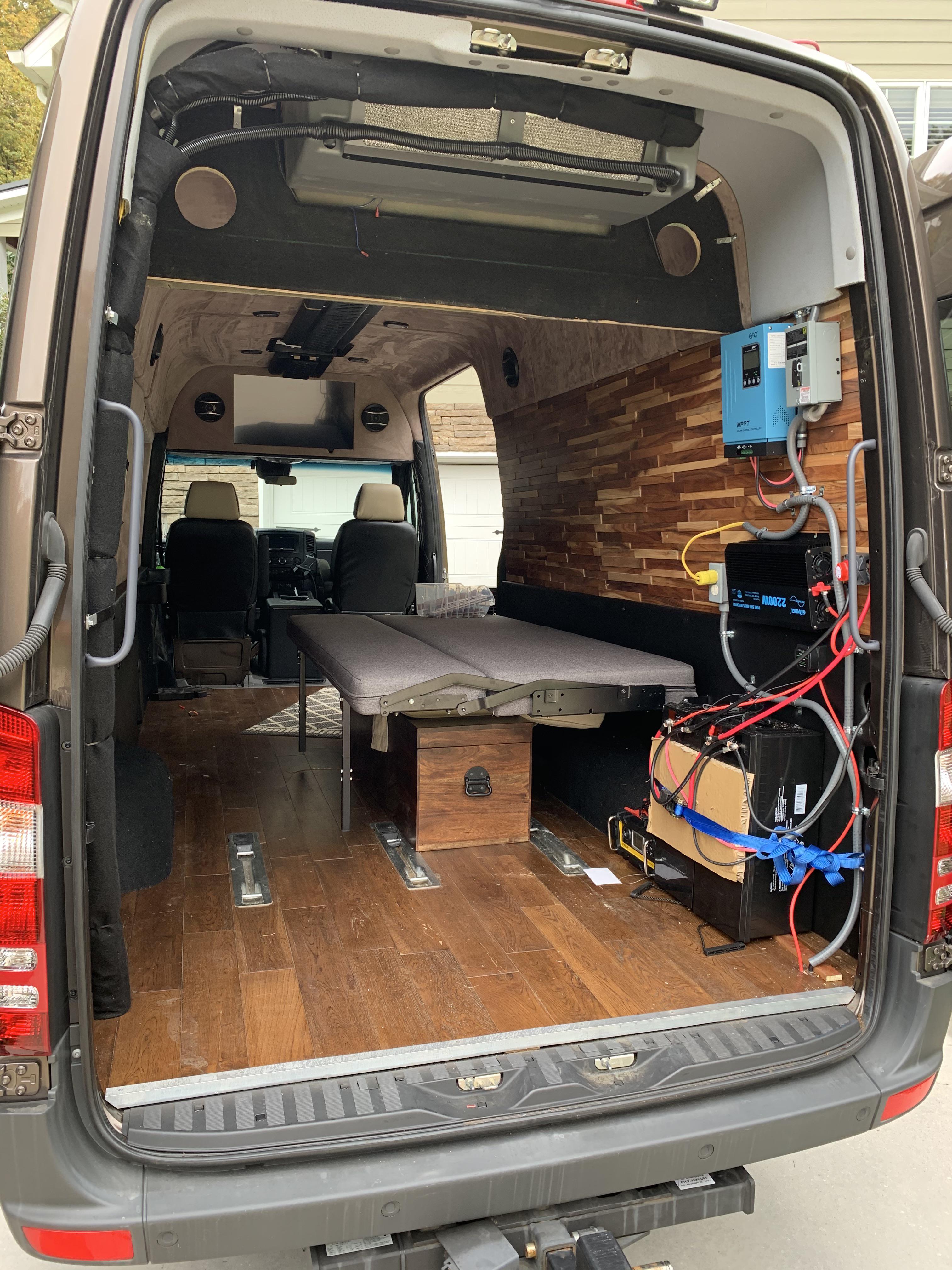 Is this battery mount ok? (Vertical) | Scrolller