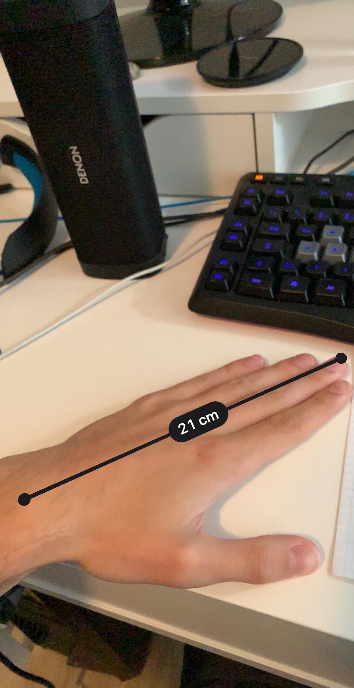 Is this the correct way to measure? | Scrolller