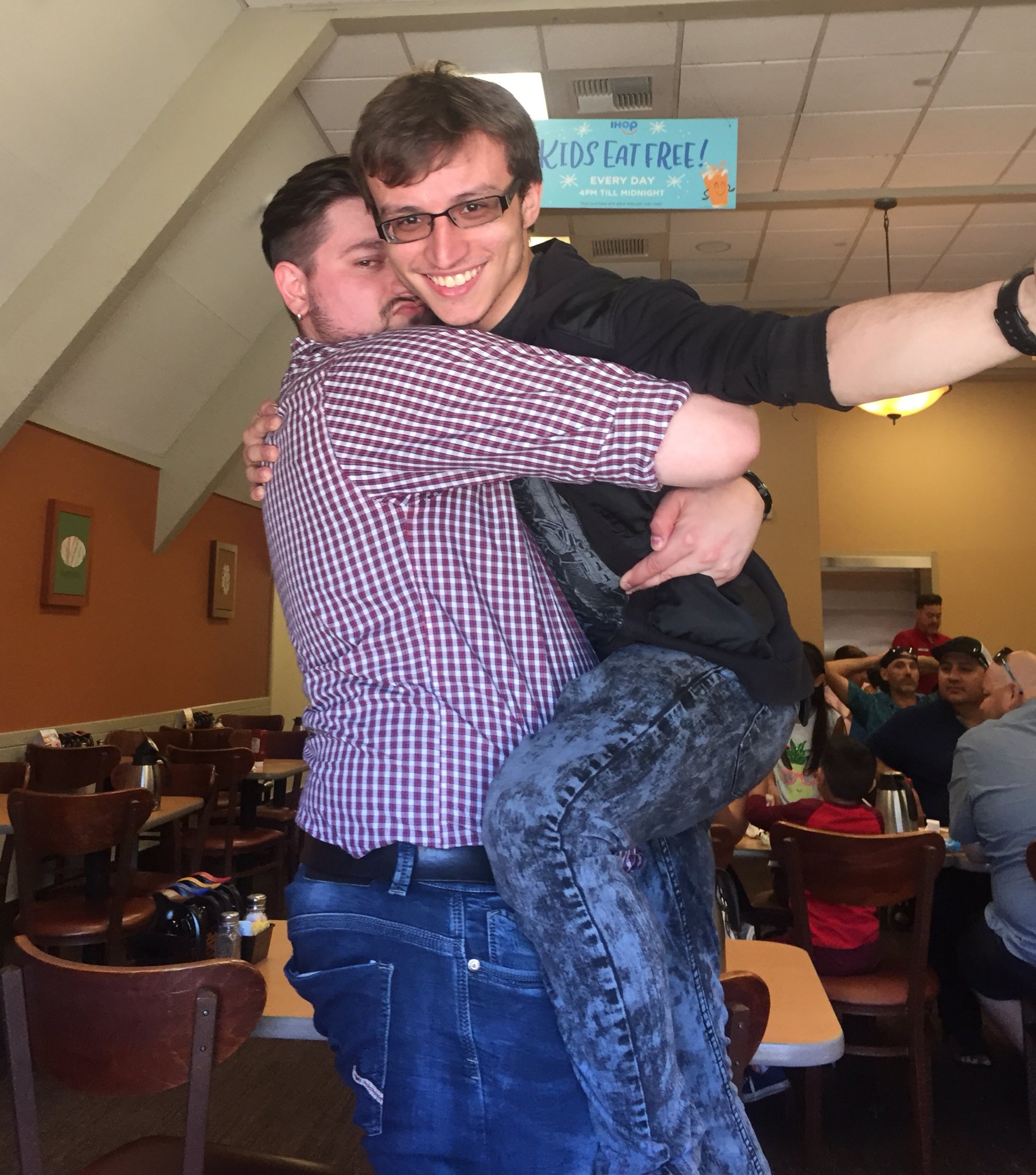 It looks like Greg isn't just June's dad. | Scrolller