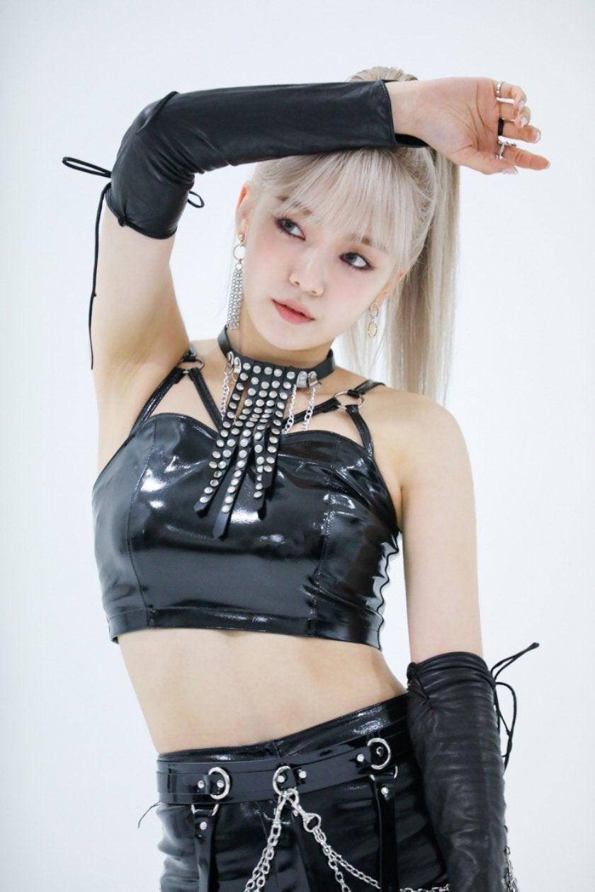 So sexually obsessed with Kpop goddess Onda from Everglow!! Please help me empty my balls for ...