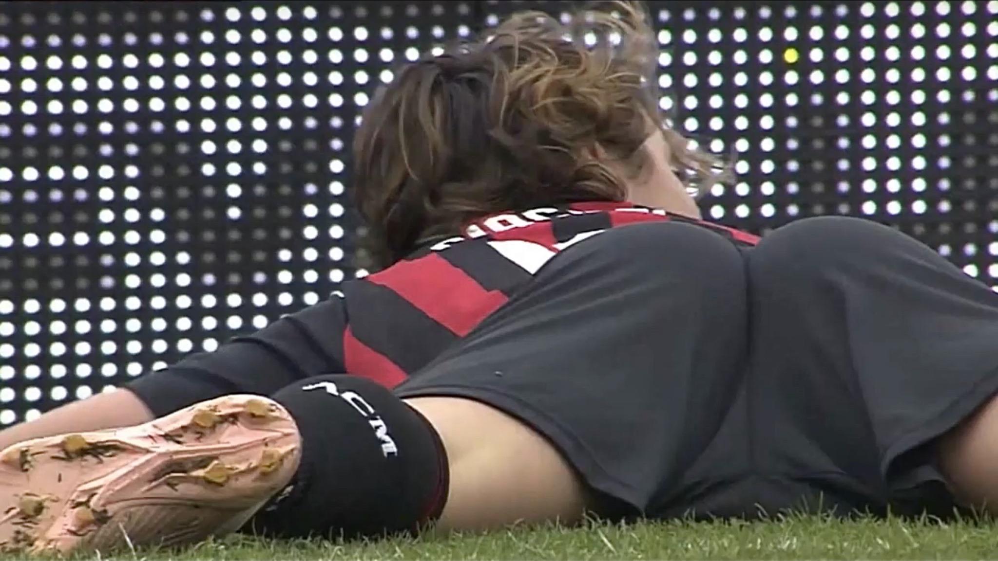 Italian football player Valentina Giacinti | Scrolller