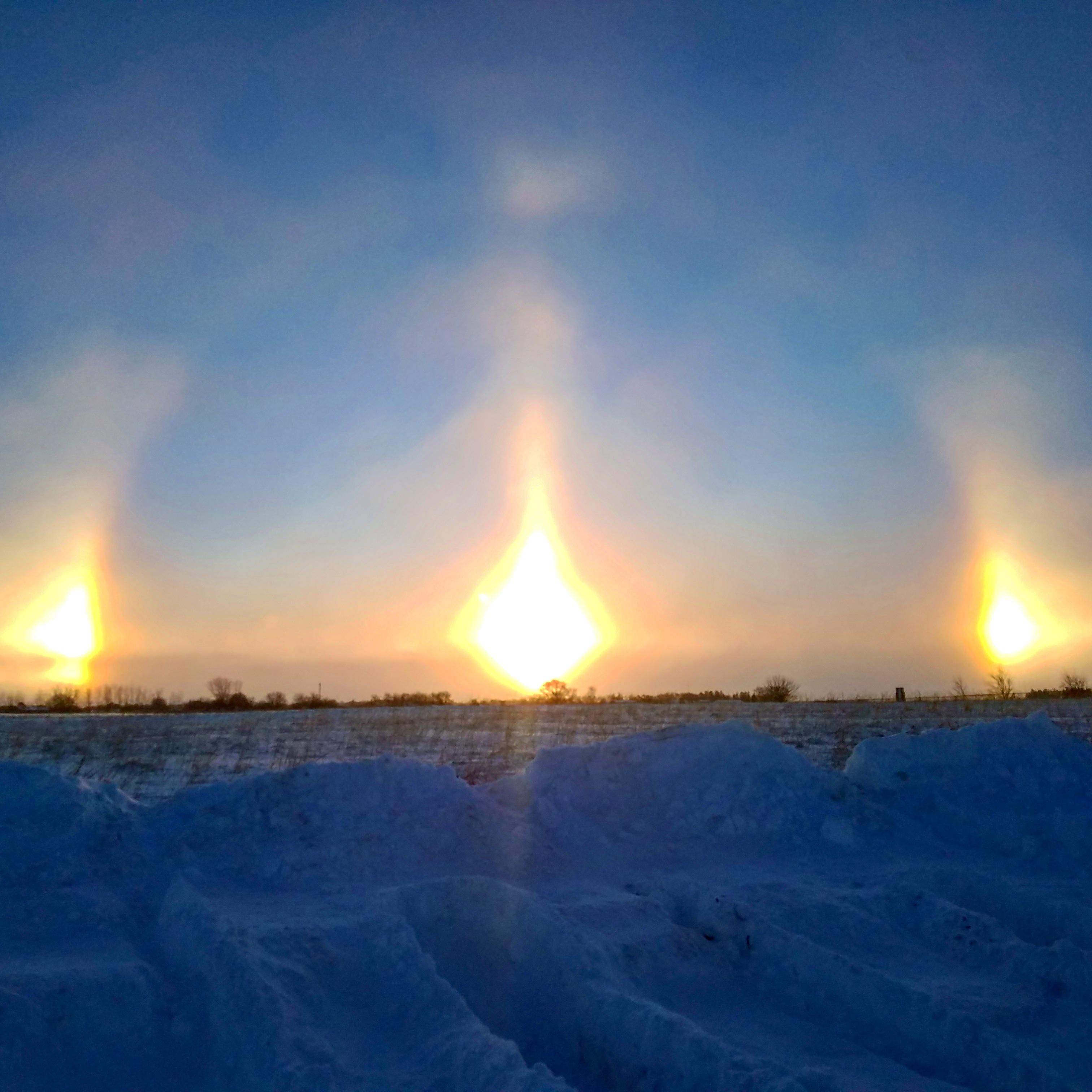 ITAP of morning sundogs | Scrolller