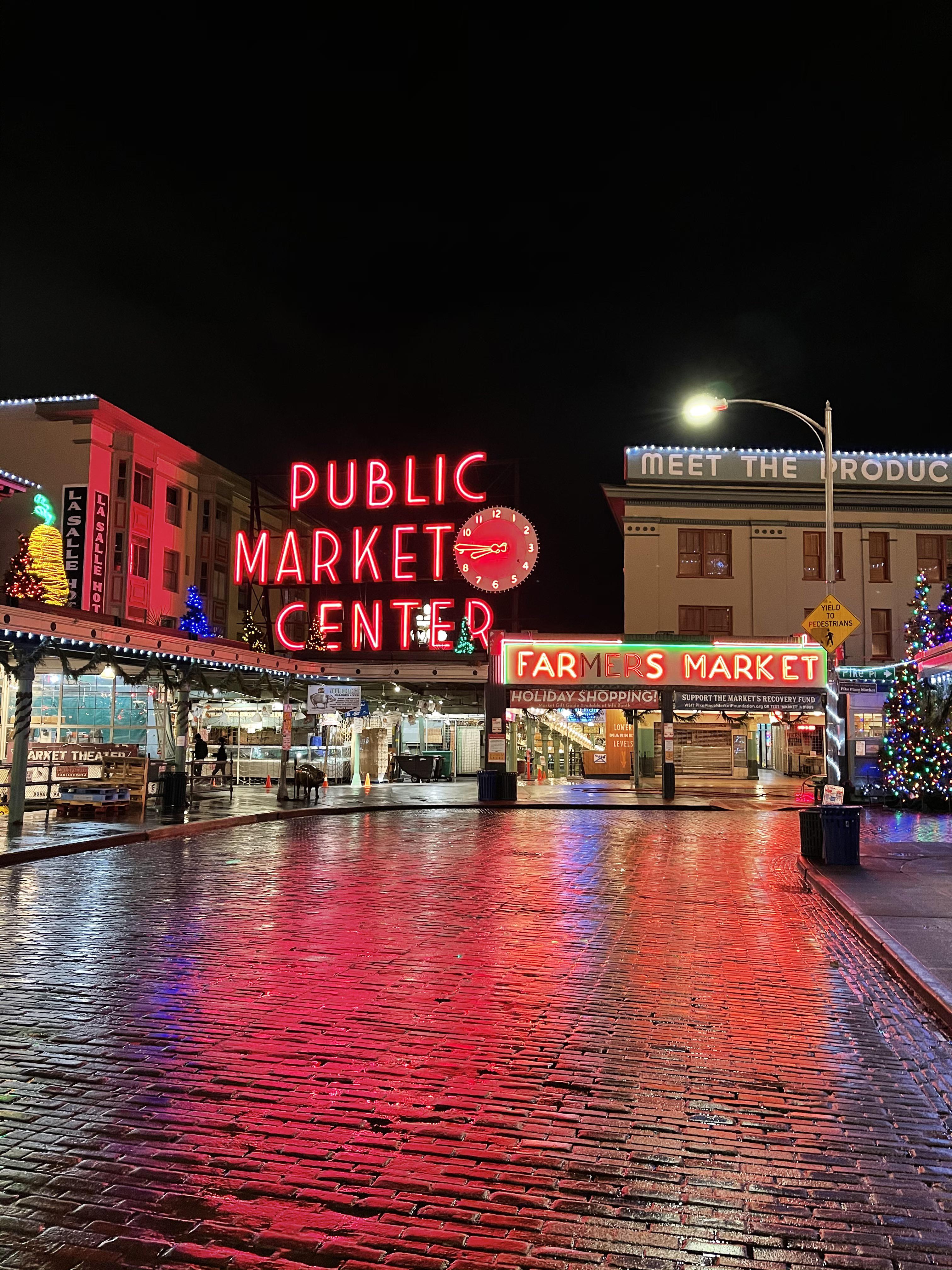 ITAP of Pike Place | Scrolller