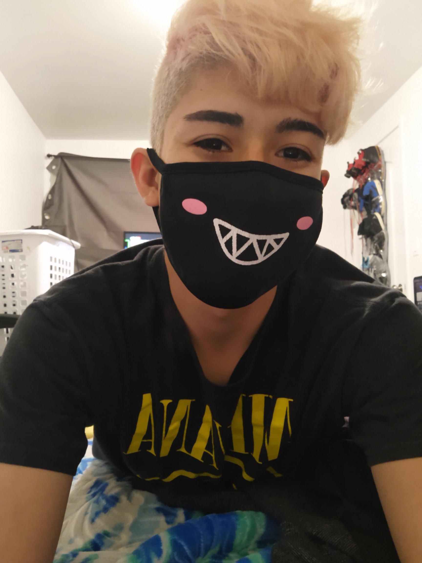 It's femboy Friday! UwU | Scrolller