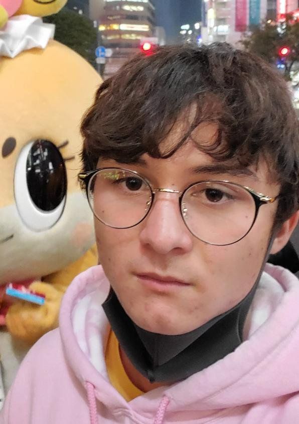 I've been looking everywhere for these glasses and I can't get close ...