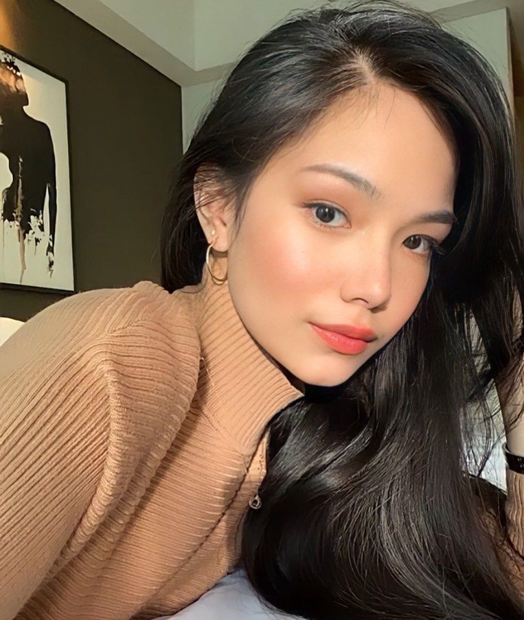 Izabel Alejandrea | Scrolller