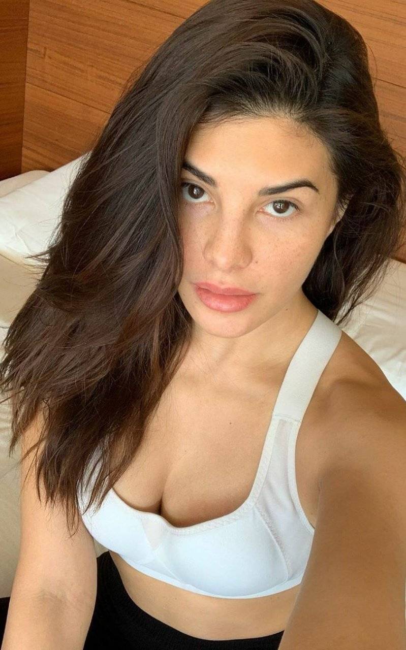 Jackie deep cleavage | Scrolller